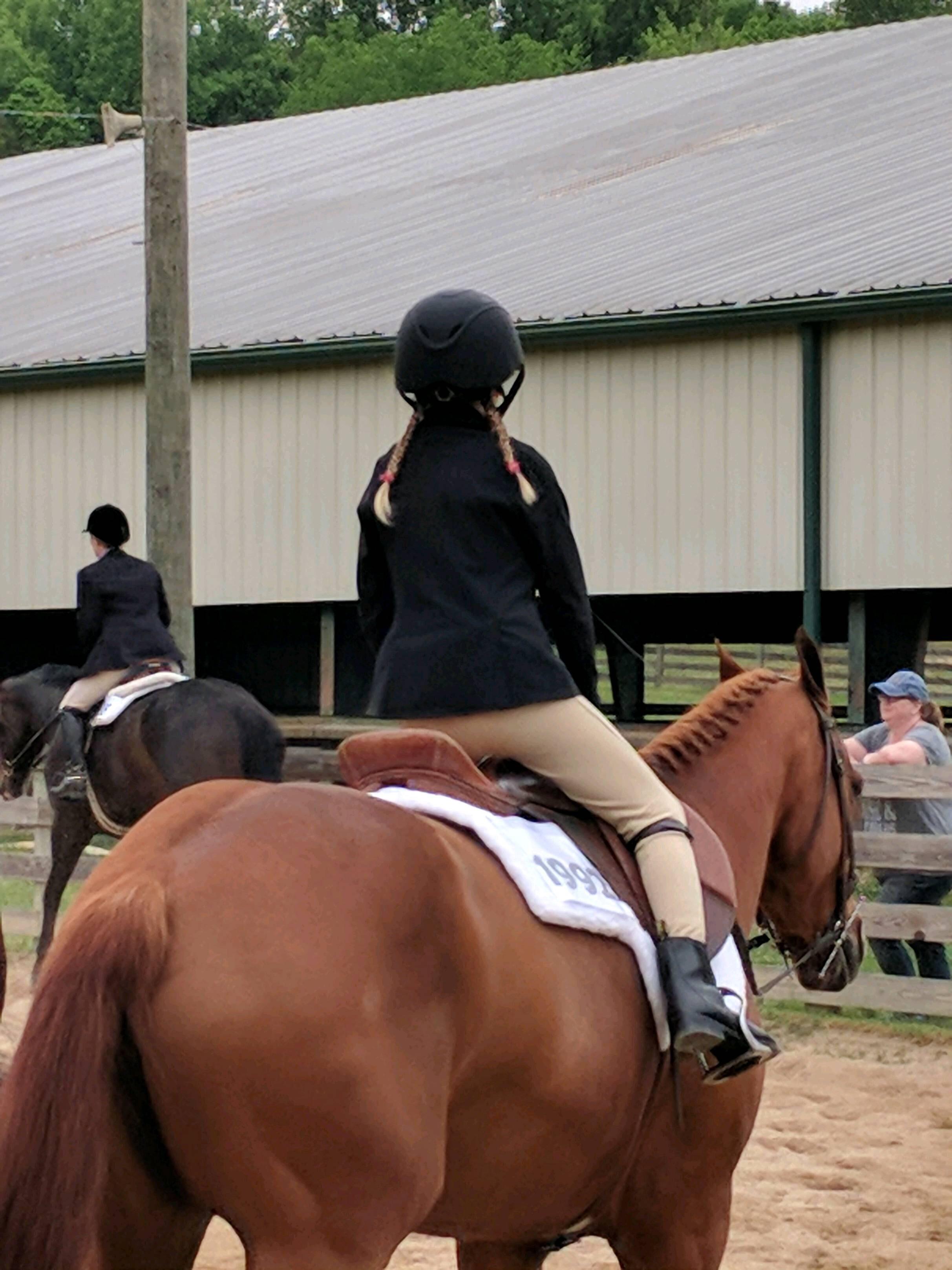 First Show! My 10 year old daughter just had her first show today. So proud of her! | Scrolller