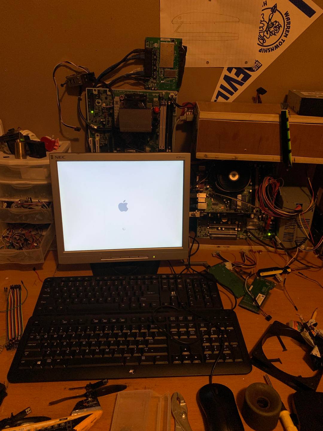 First successful boot on the pentium 4 hackintosh. My first success! | Scrolller
