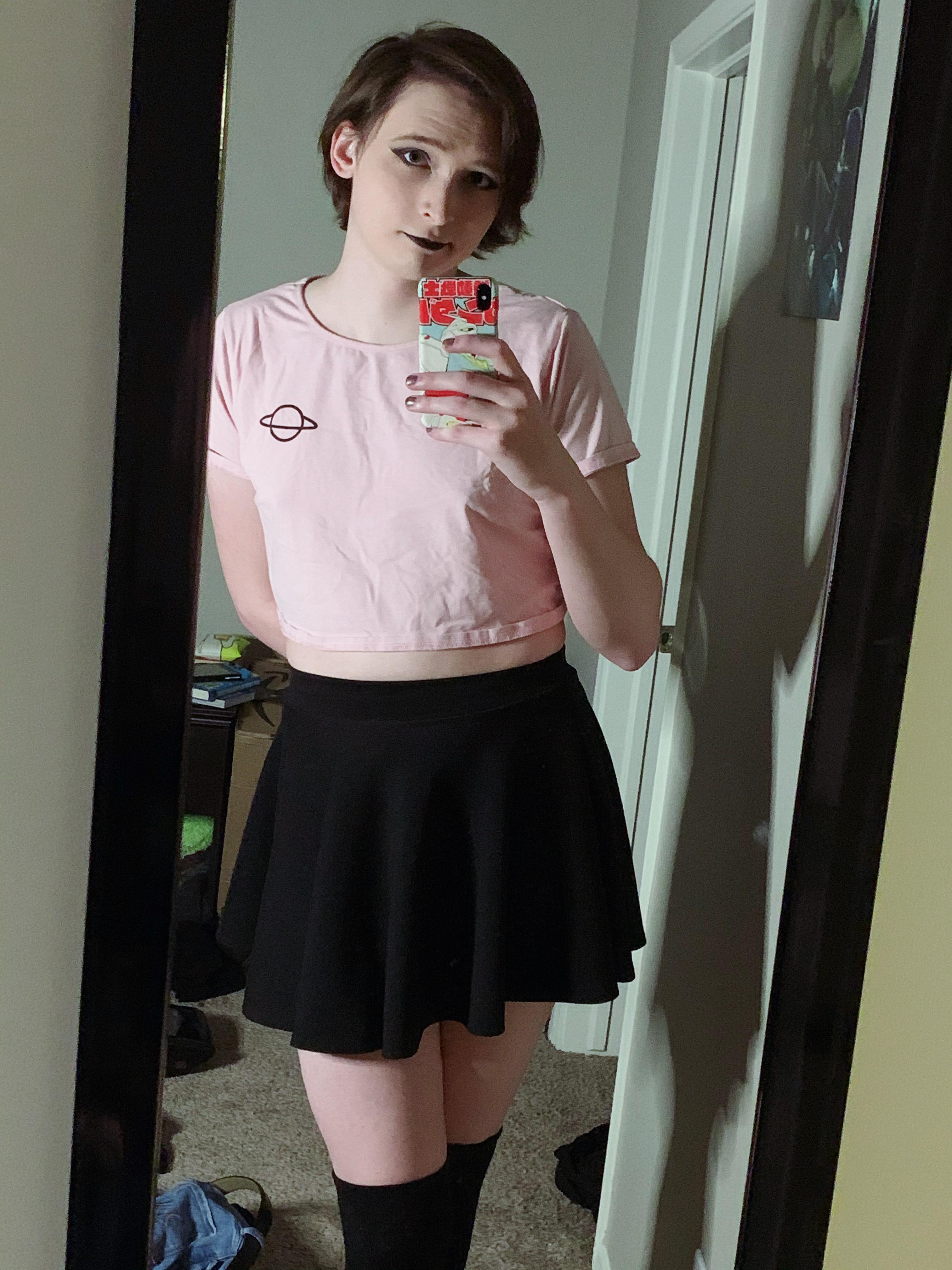 First Time In A Crop Top Scrolller