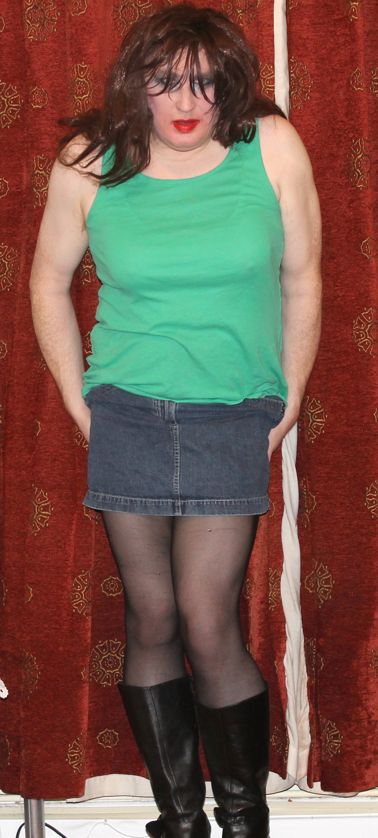 First time posting, a little nervous, I suck at makeup | Scrolller