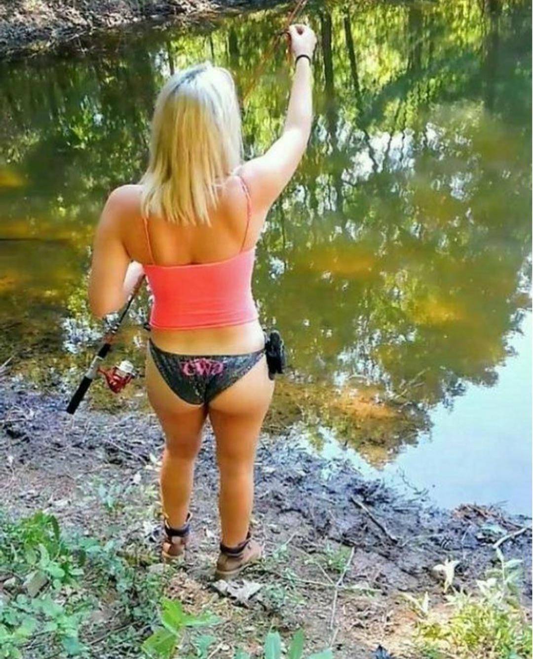 Fishing Rod, Bikini & Pistol = Good Times | Scrolller
