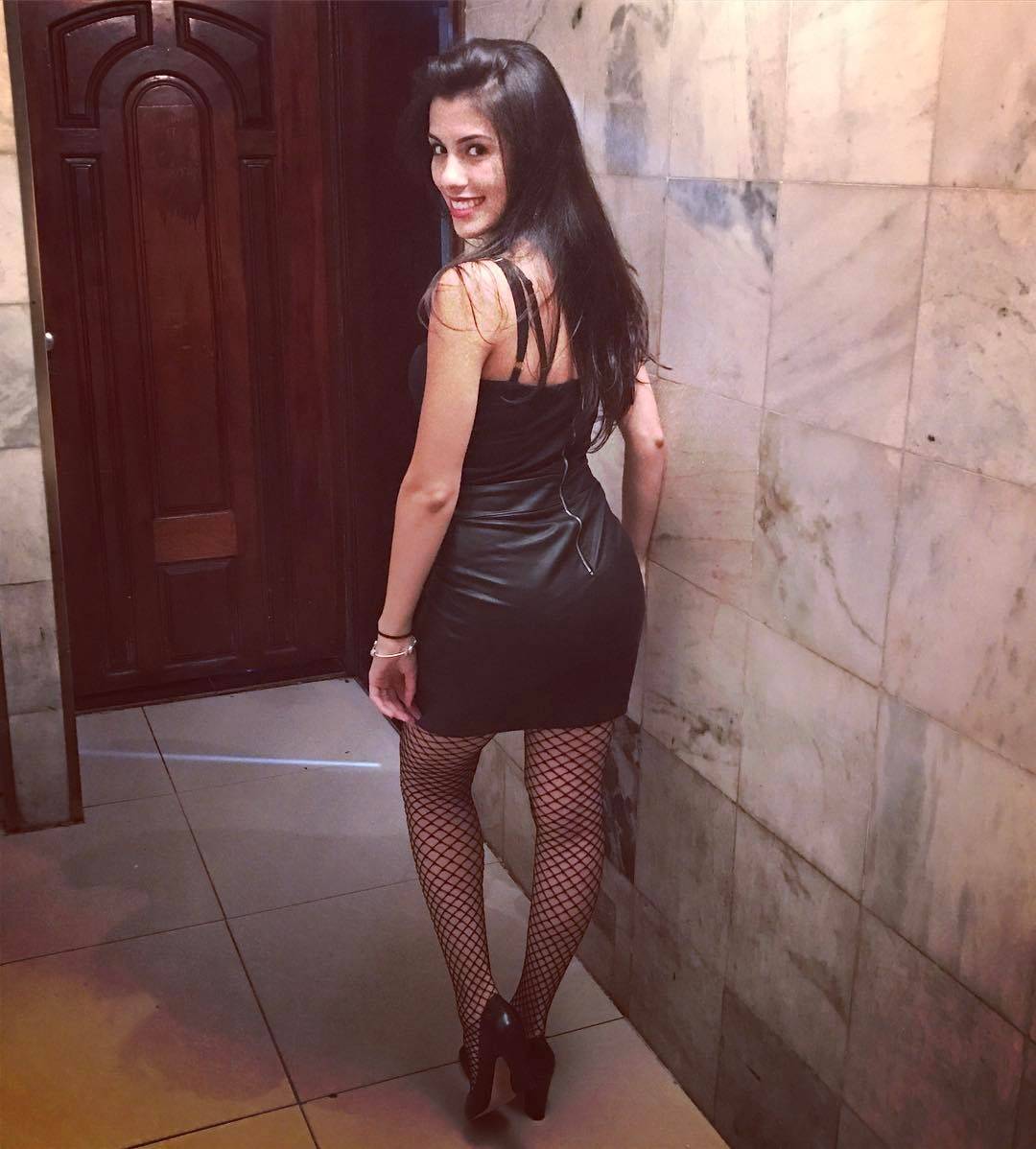 Fishnets are a great match | Scrolller