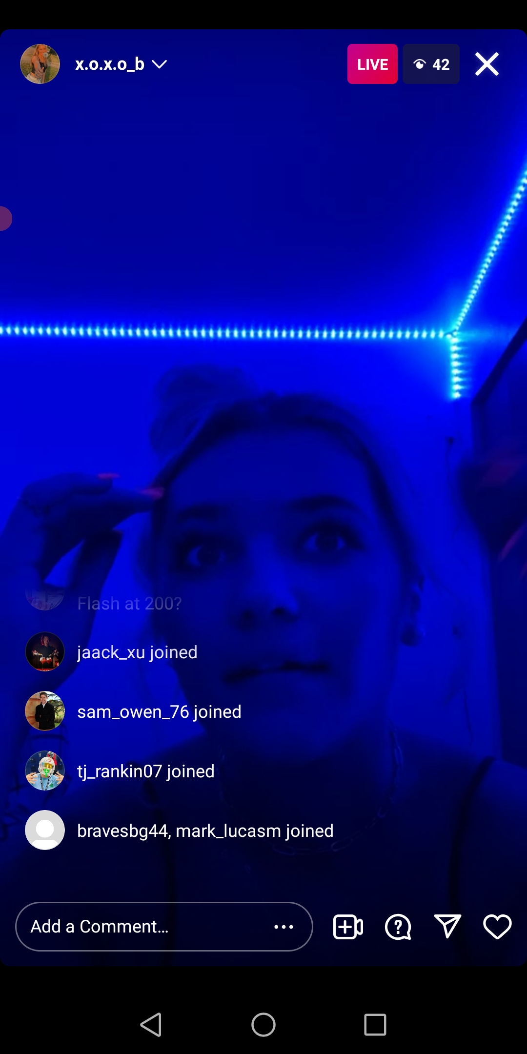 flash in at 200 get in there boys | Scrolller