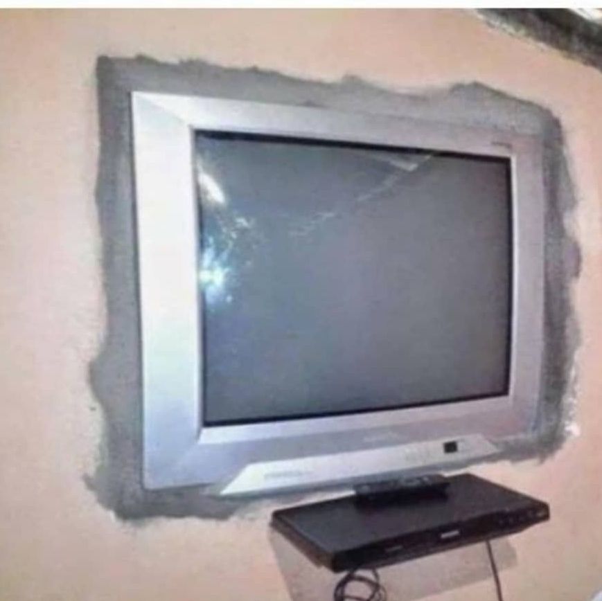 Flat screen TV | Scrolller