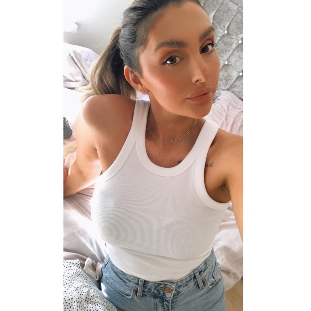 Flawless | Scrolller