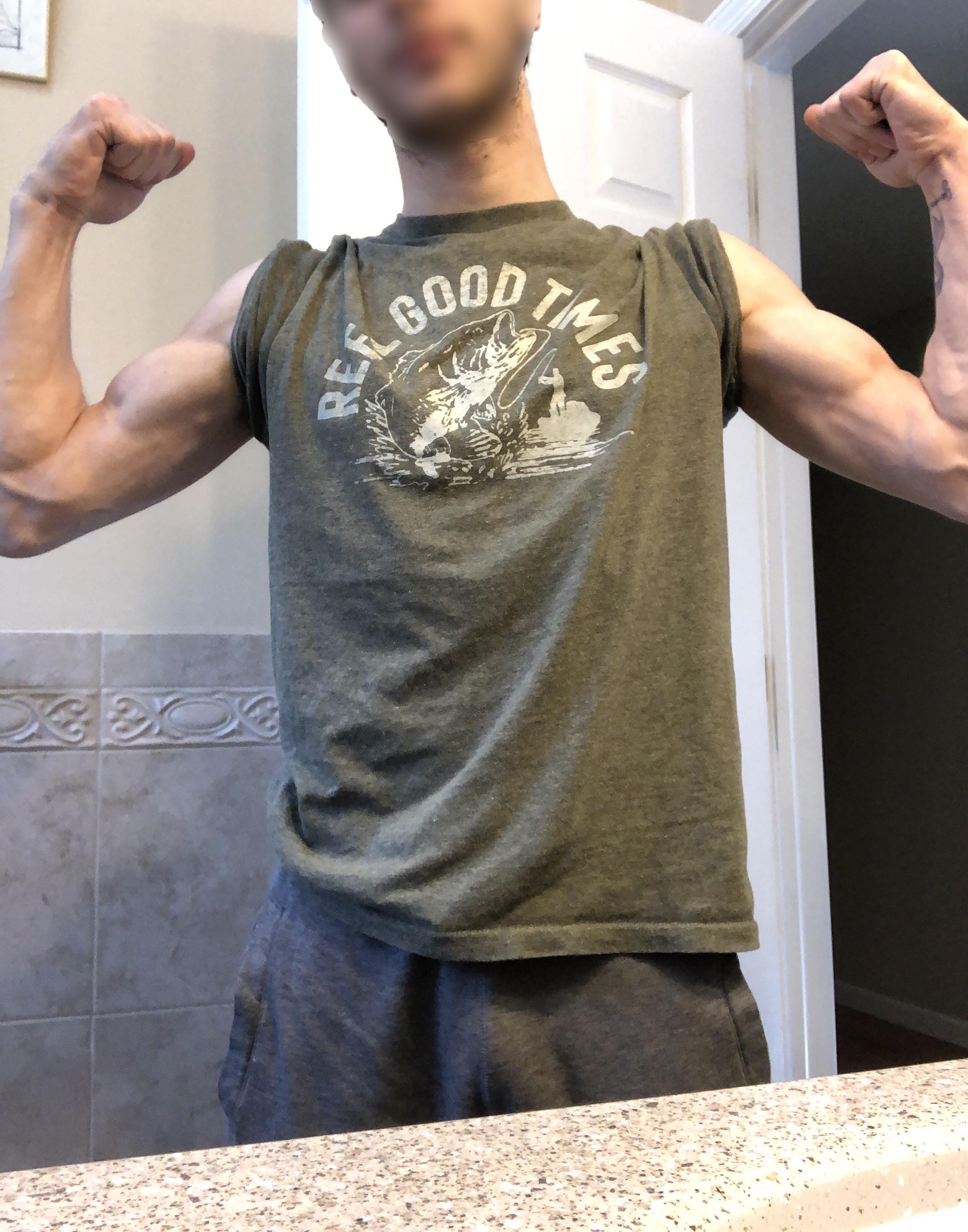 Flexin for the bros | Scrolller