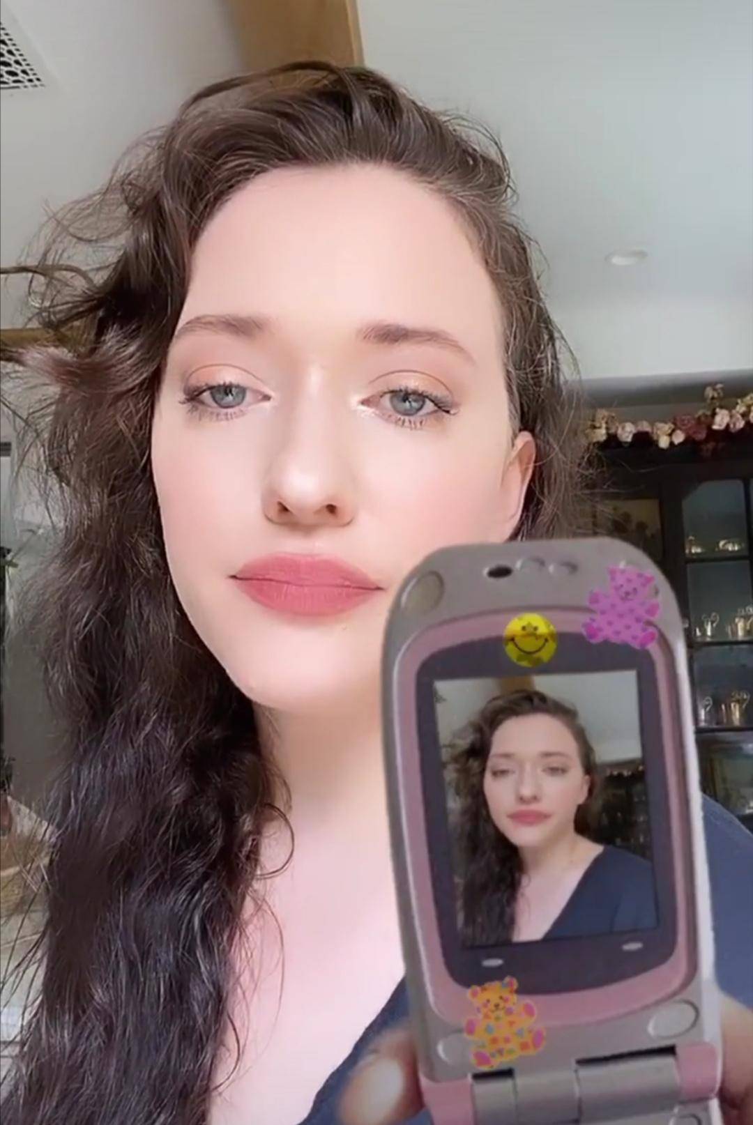 Flip Phone | Scrolller