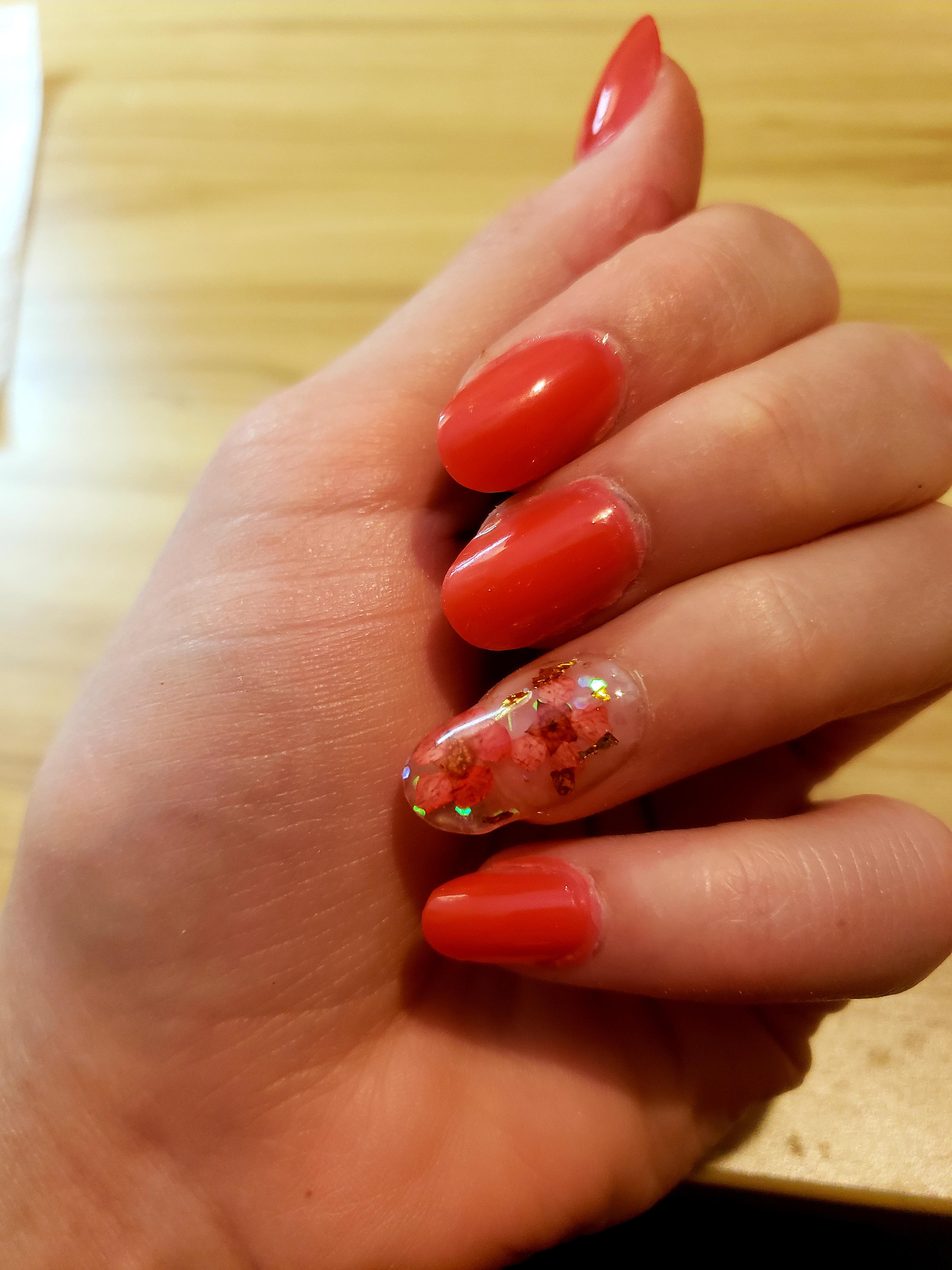Flower nails | Scrolller