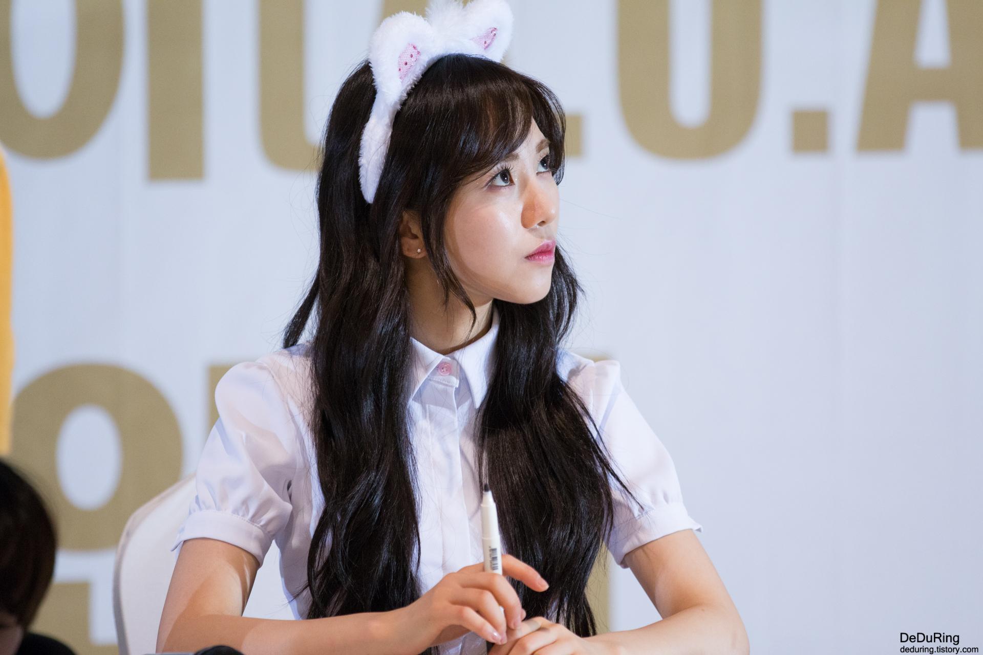 fluffy hairband | Scrolller