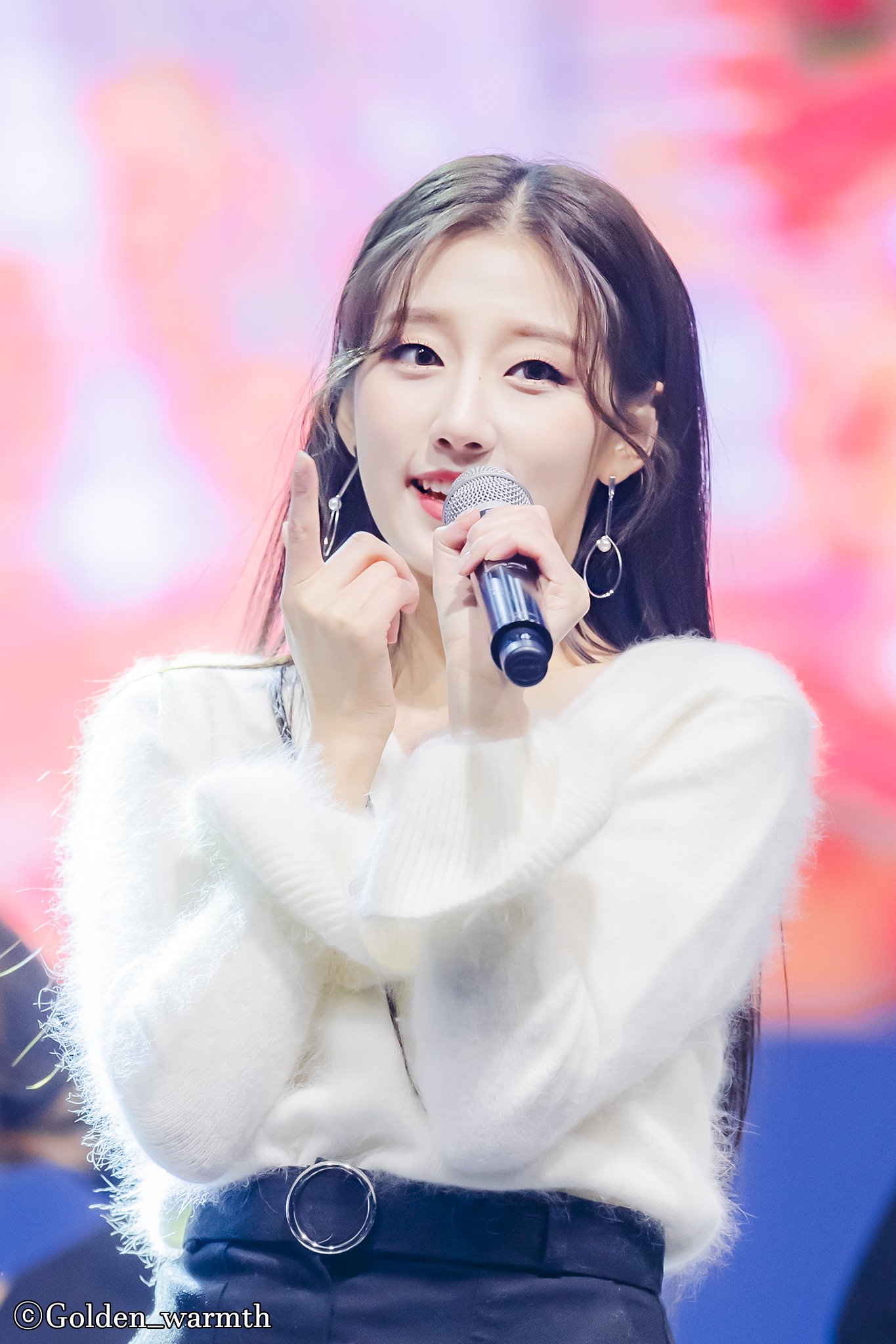 Fluffy Yein | Scrolller