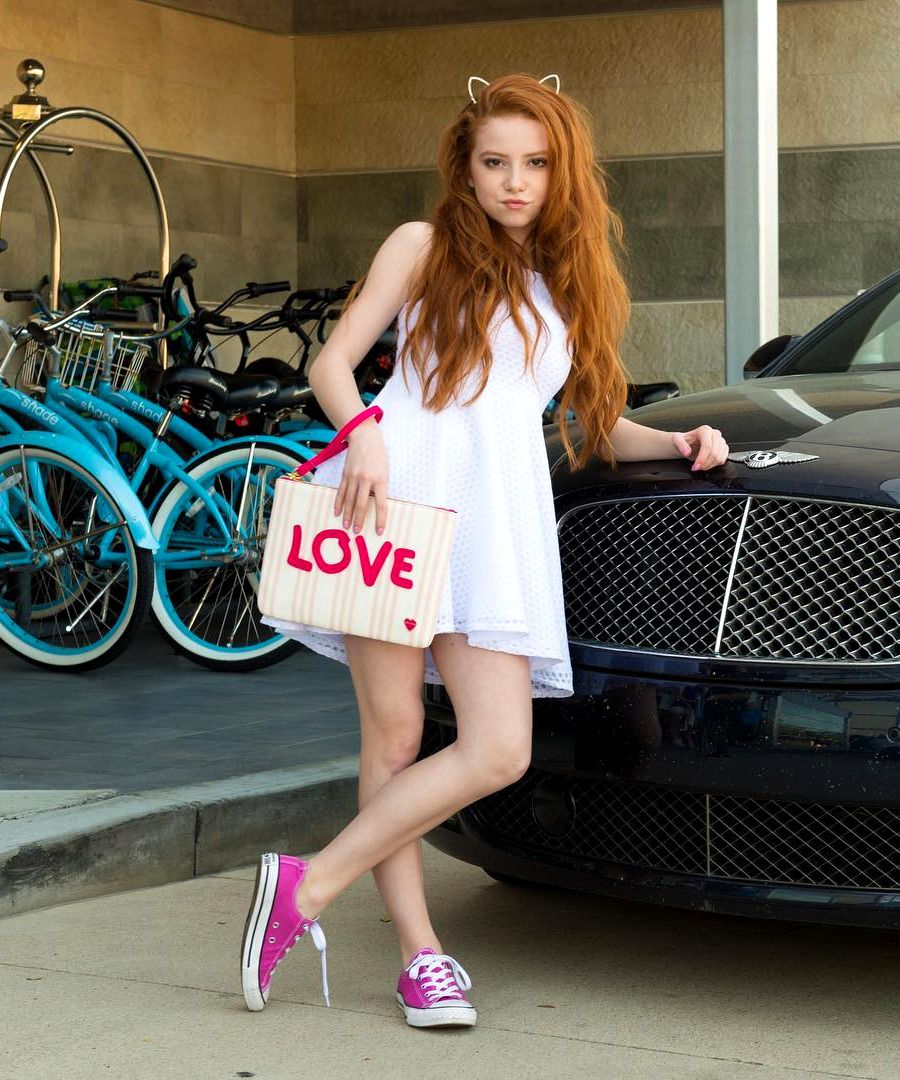 Francesca Capaldi(xpost sfwredheads) | Scrolller