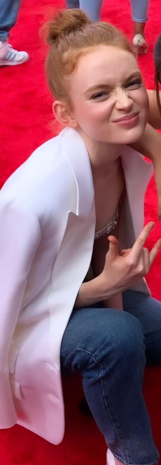 'Free Guy' New York Premiere | Scrolller