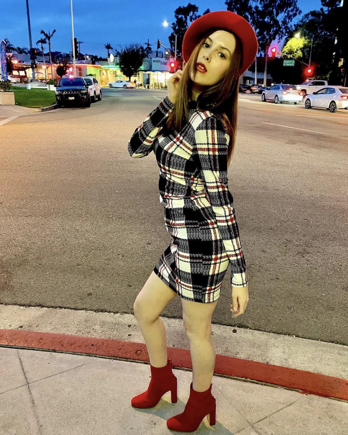 Free use | Scrolller