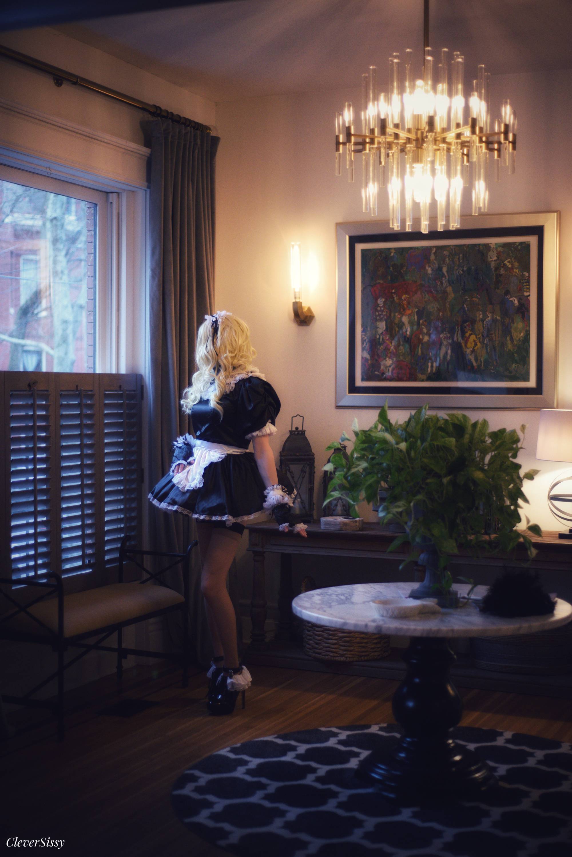 French Maid | Scrolller