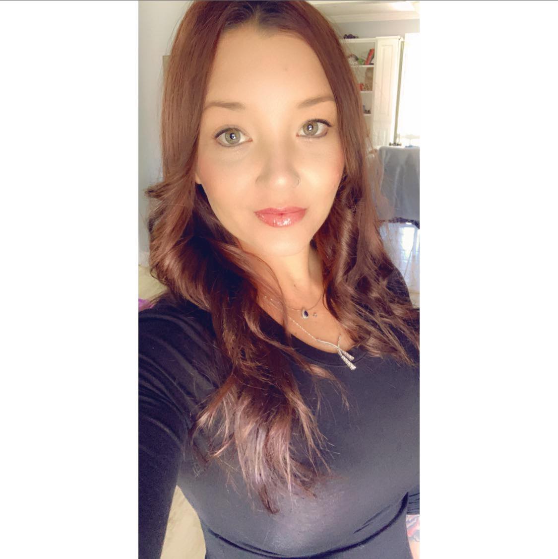 From here social media account. And yes she used a filter | Scrolller