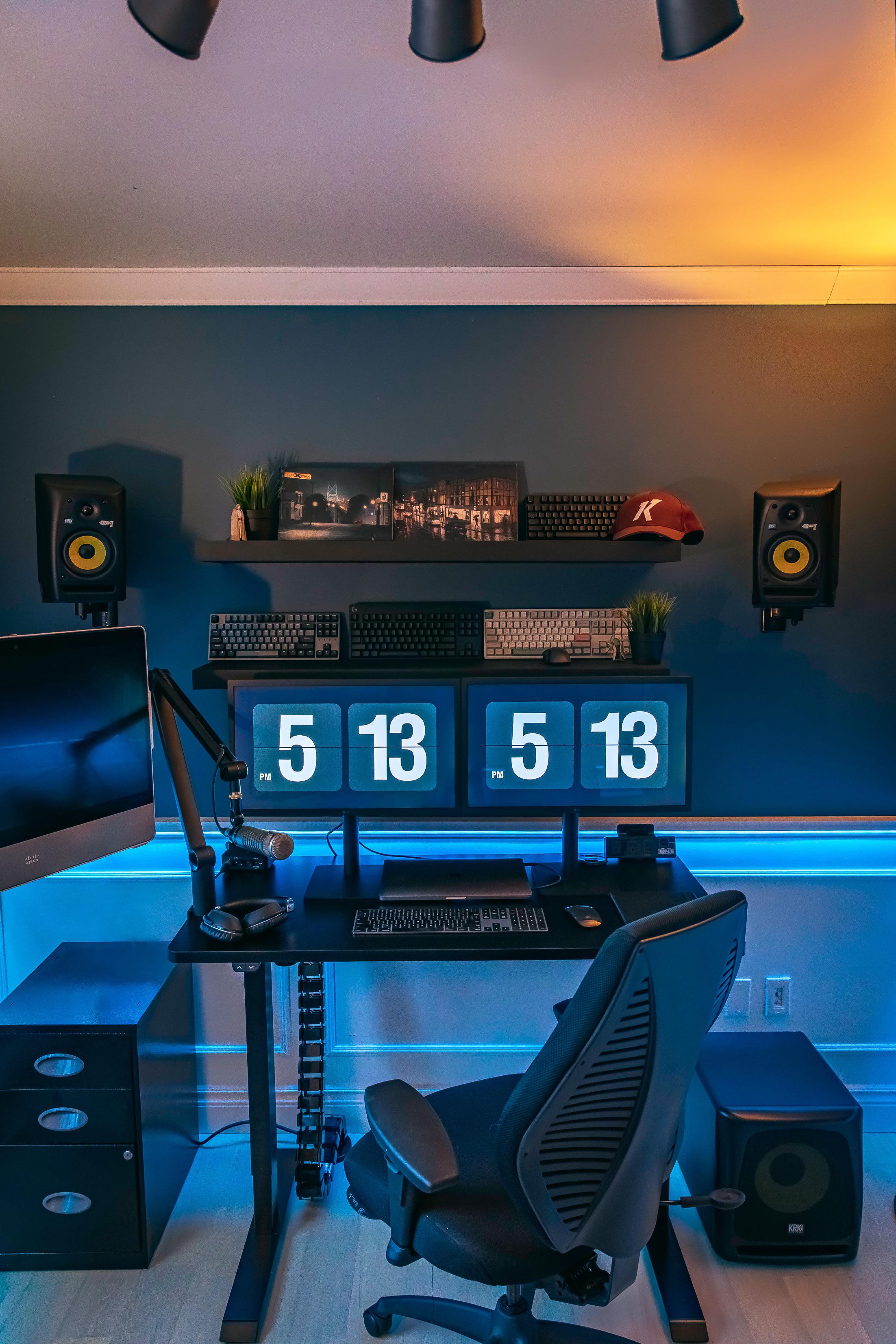 From wooden desk to an Ergonomic FlexiSpot Desk for my home office! | Scrolller