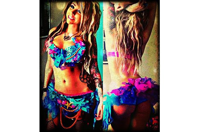 Front and Back | Scrolller