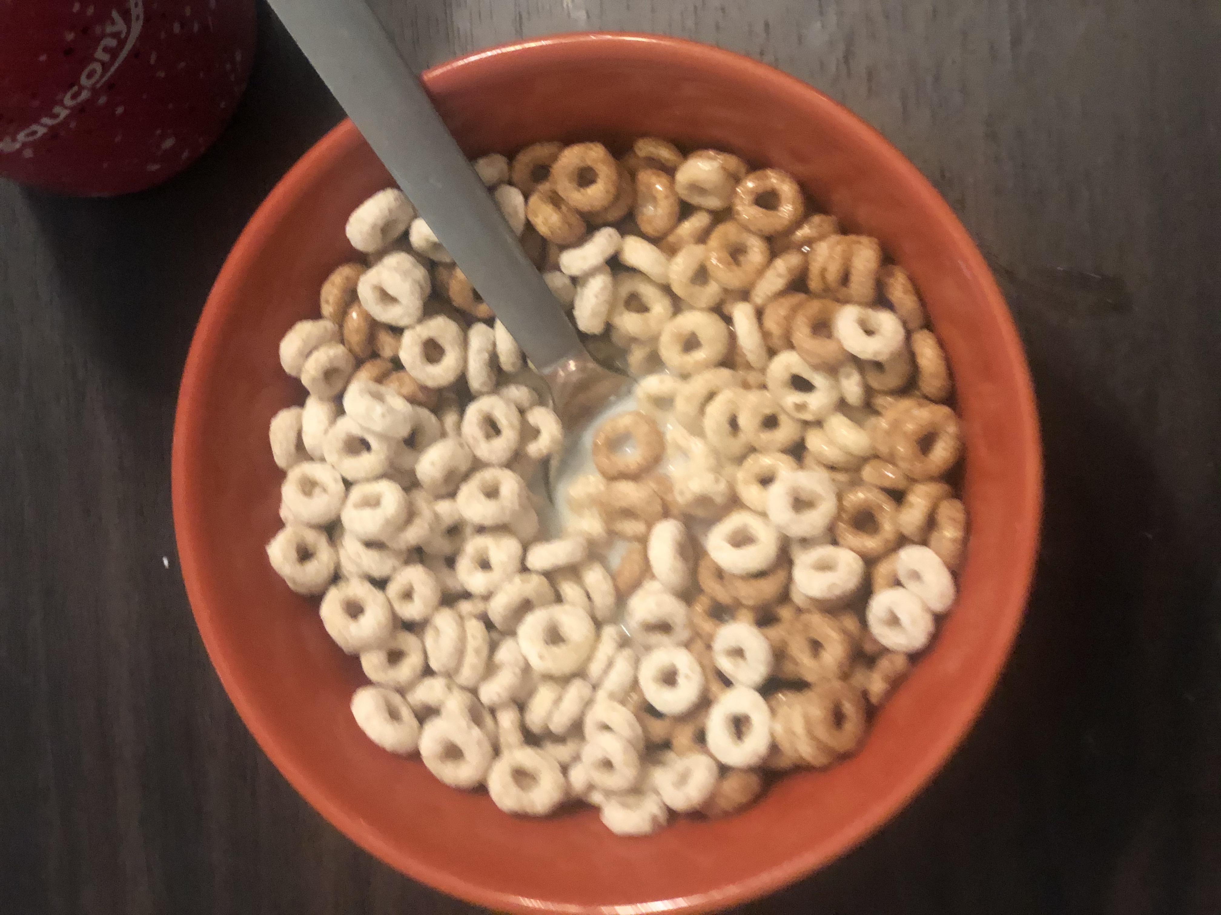 Frosted Cheerios and Cinnamon Cheerios mixed. Simple but amazing | Scrolller