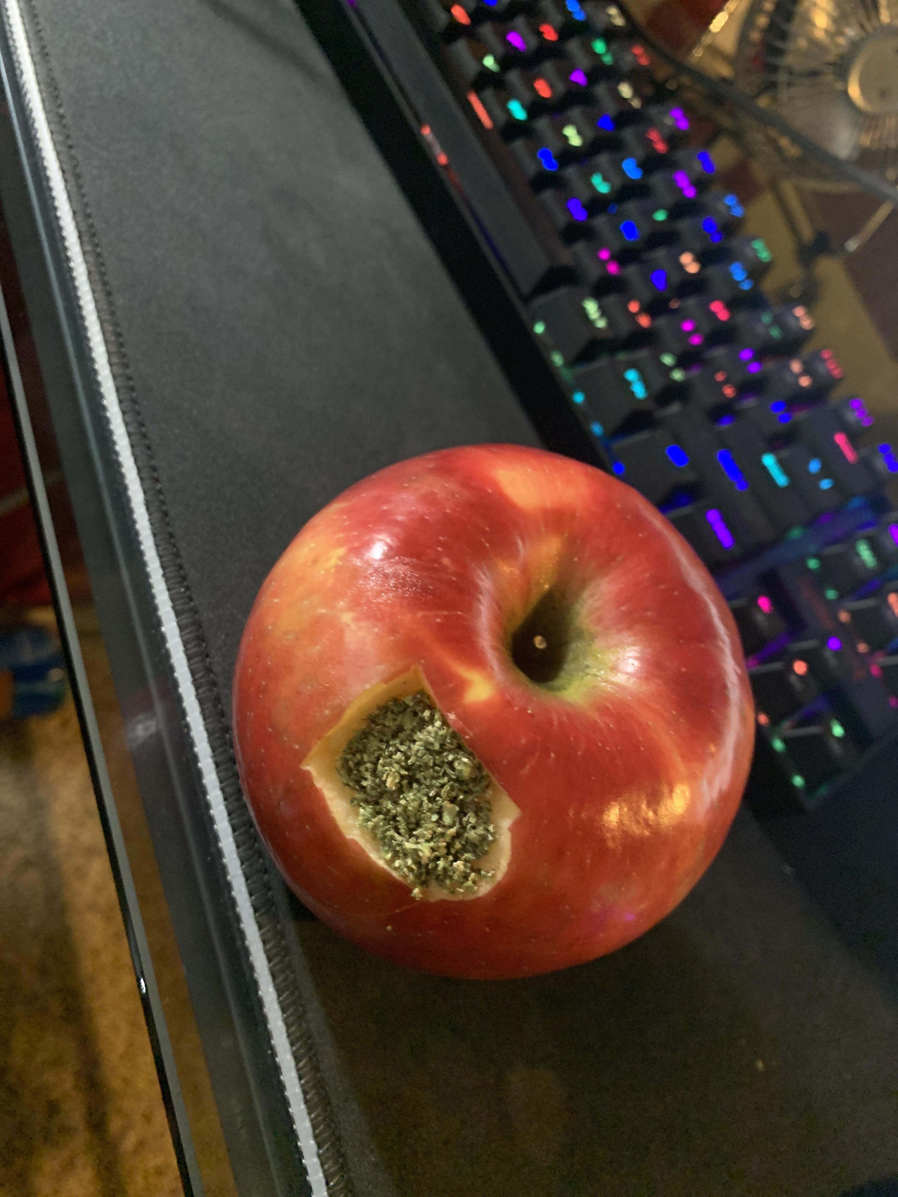 Fruit pipe | Scrolller