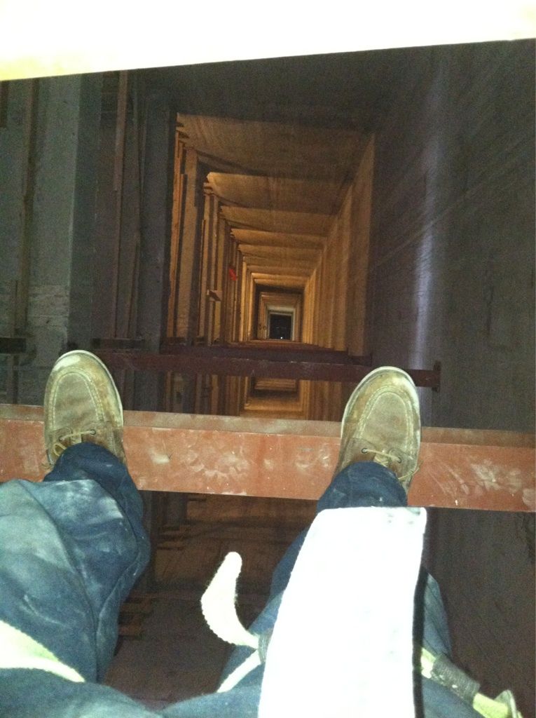 Fun in elevator shafts | Scrolller