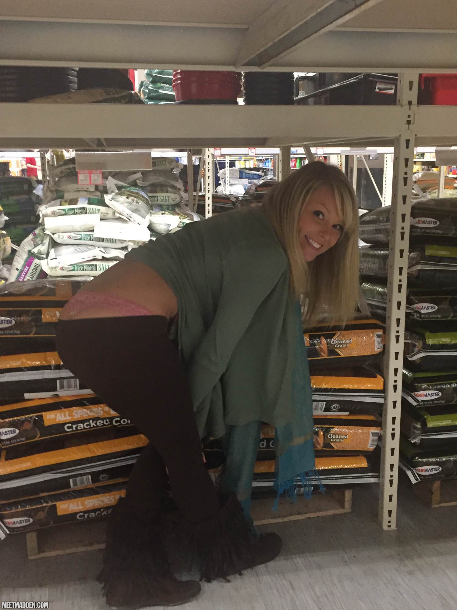 fun while shopping | Scrolller