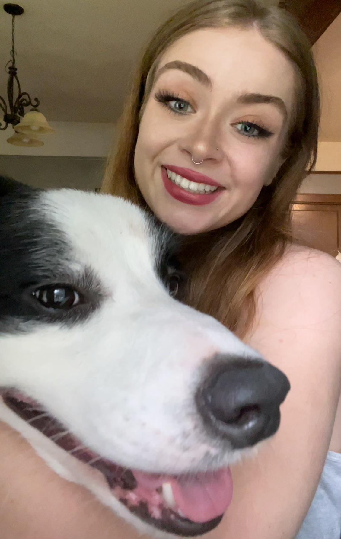 furry friend :) (19f) | Scrolller