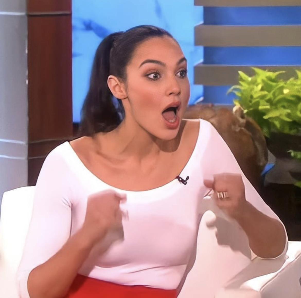 Gal Gadot’s face when she see’s the 12 inch bbc she’s about to take | Scrolller