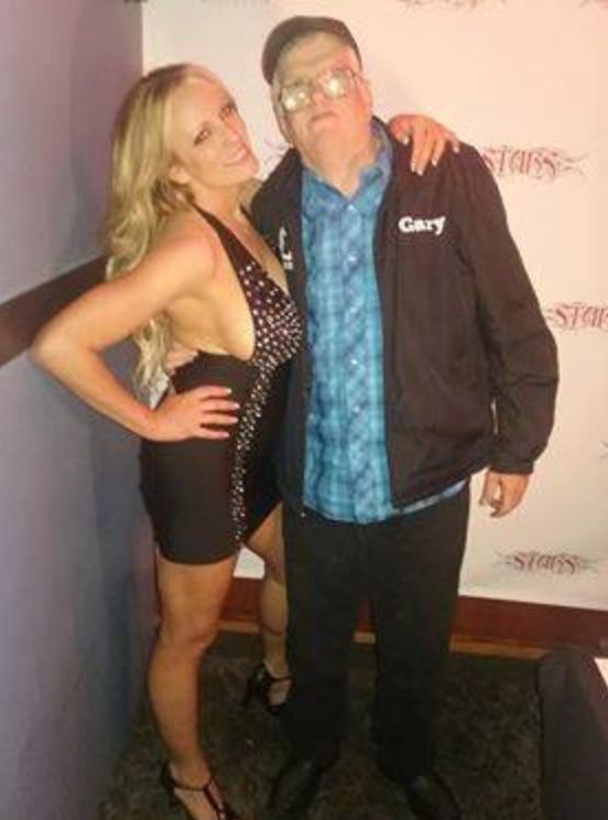 Gary the Retard met Stormy Daniels last night | Scrolller