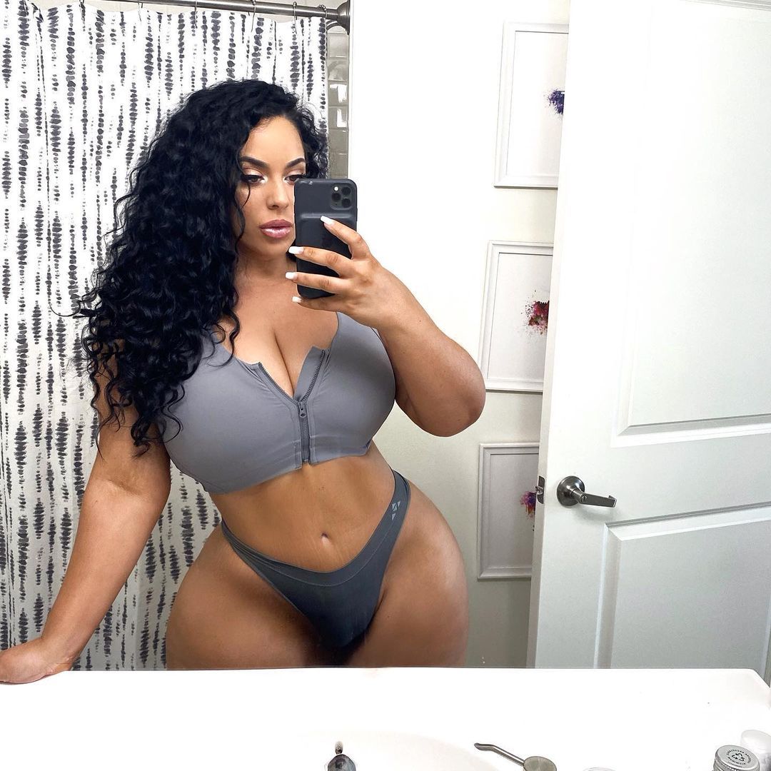 Gemma (@gemstarpanda) | Scrolller