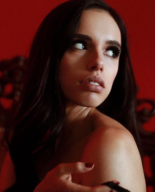 Genux Mal (@genuxmal) | Scrolller