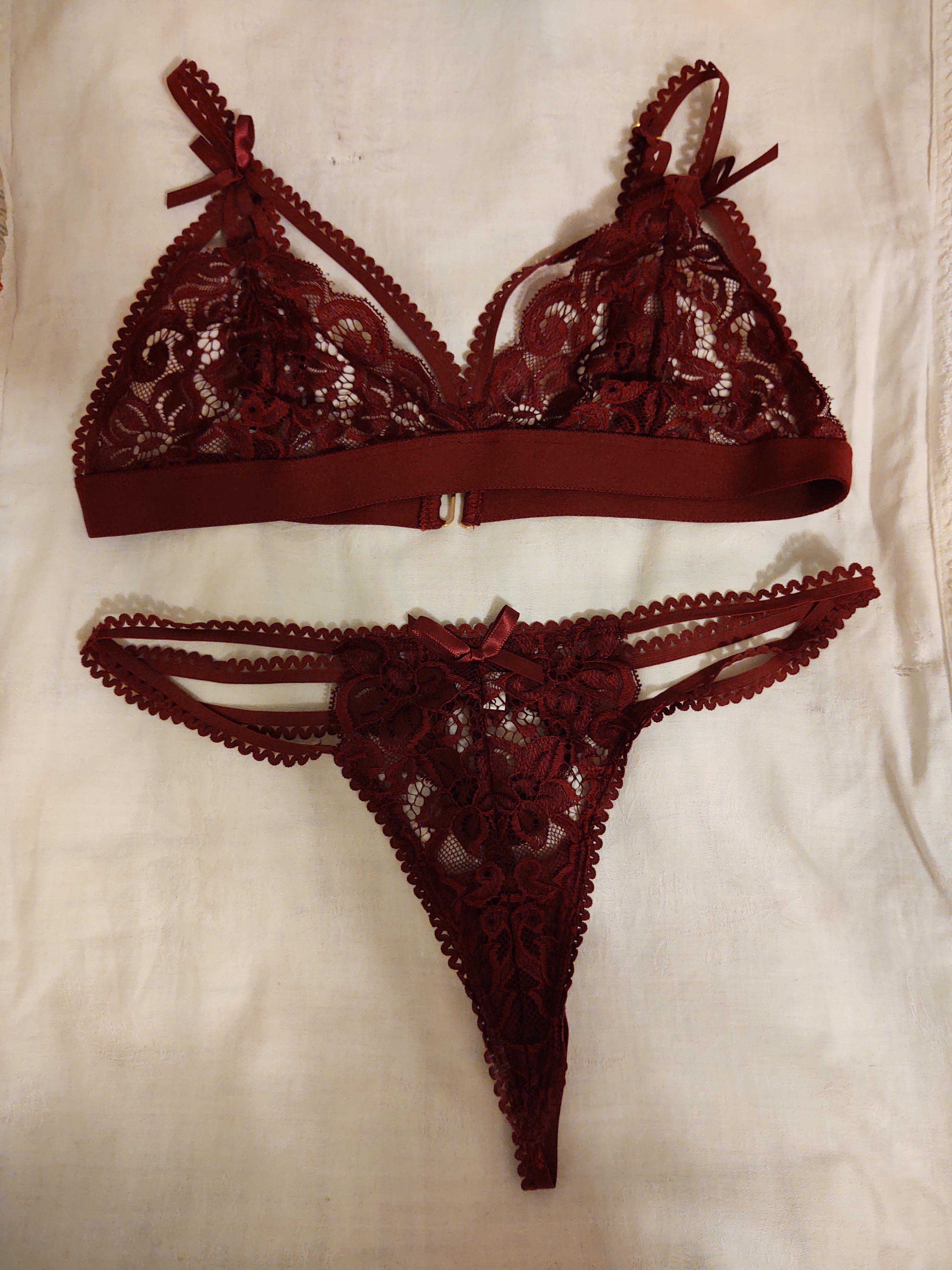 Get the set for $70! + $10 each additional day worn. | Scrolller