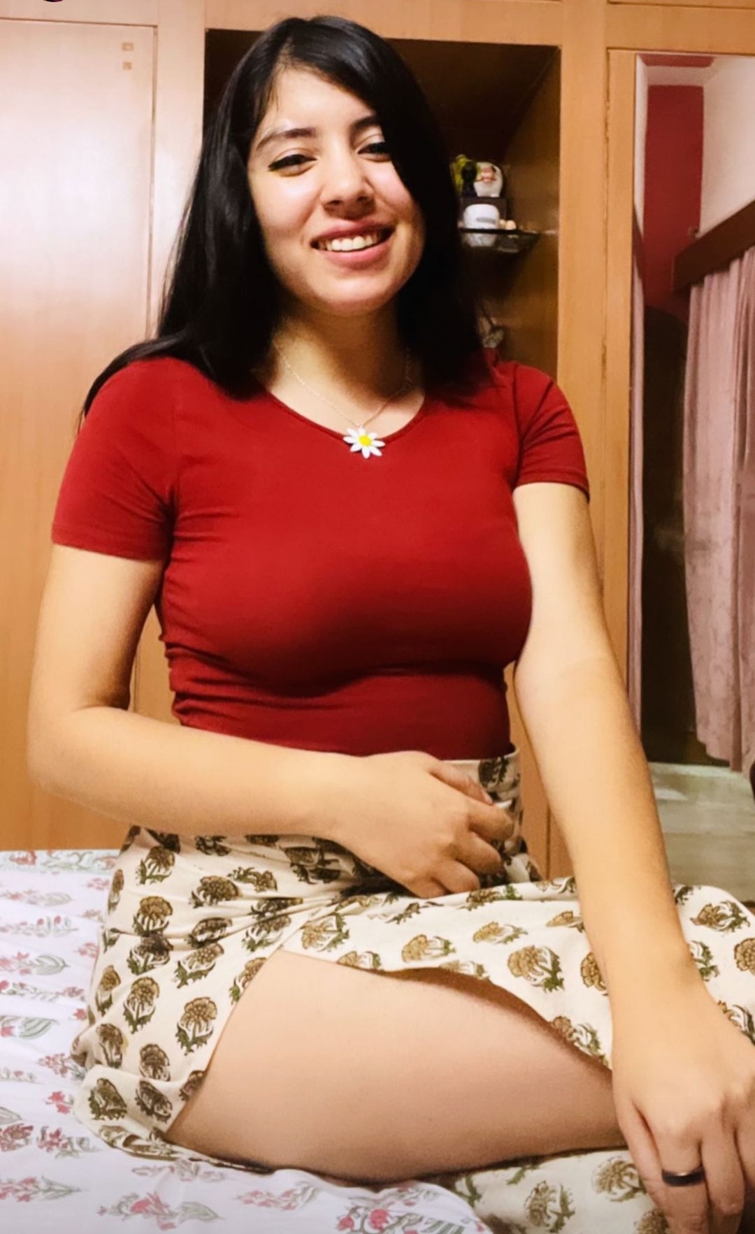 Get this to 20 comments would post more of this juicy slut 🥵 | Scrolller