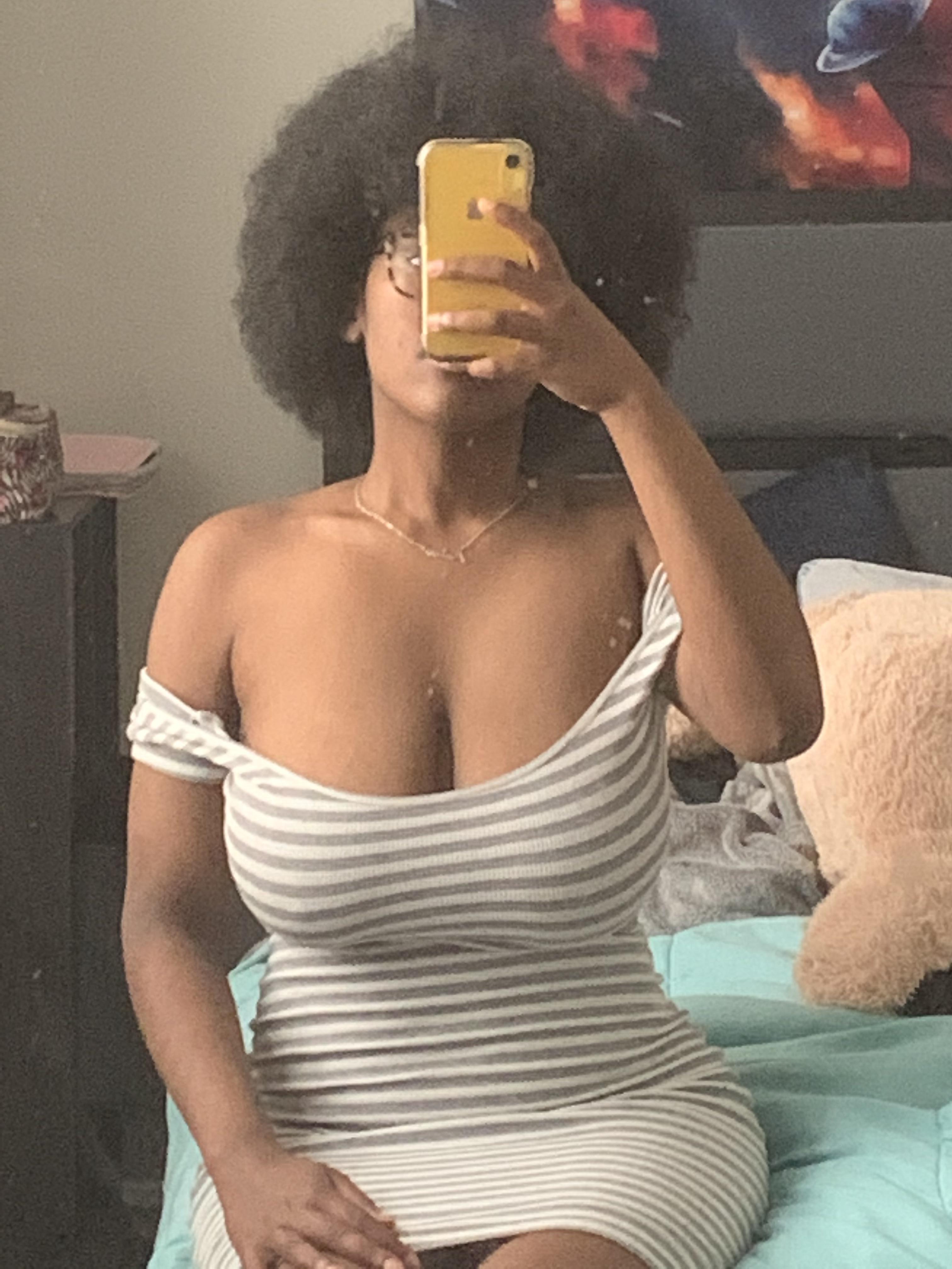 Getting comfy finally wearing no bra | Scrolller