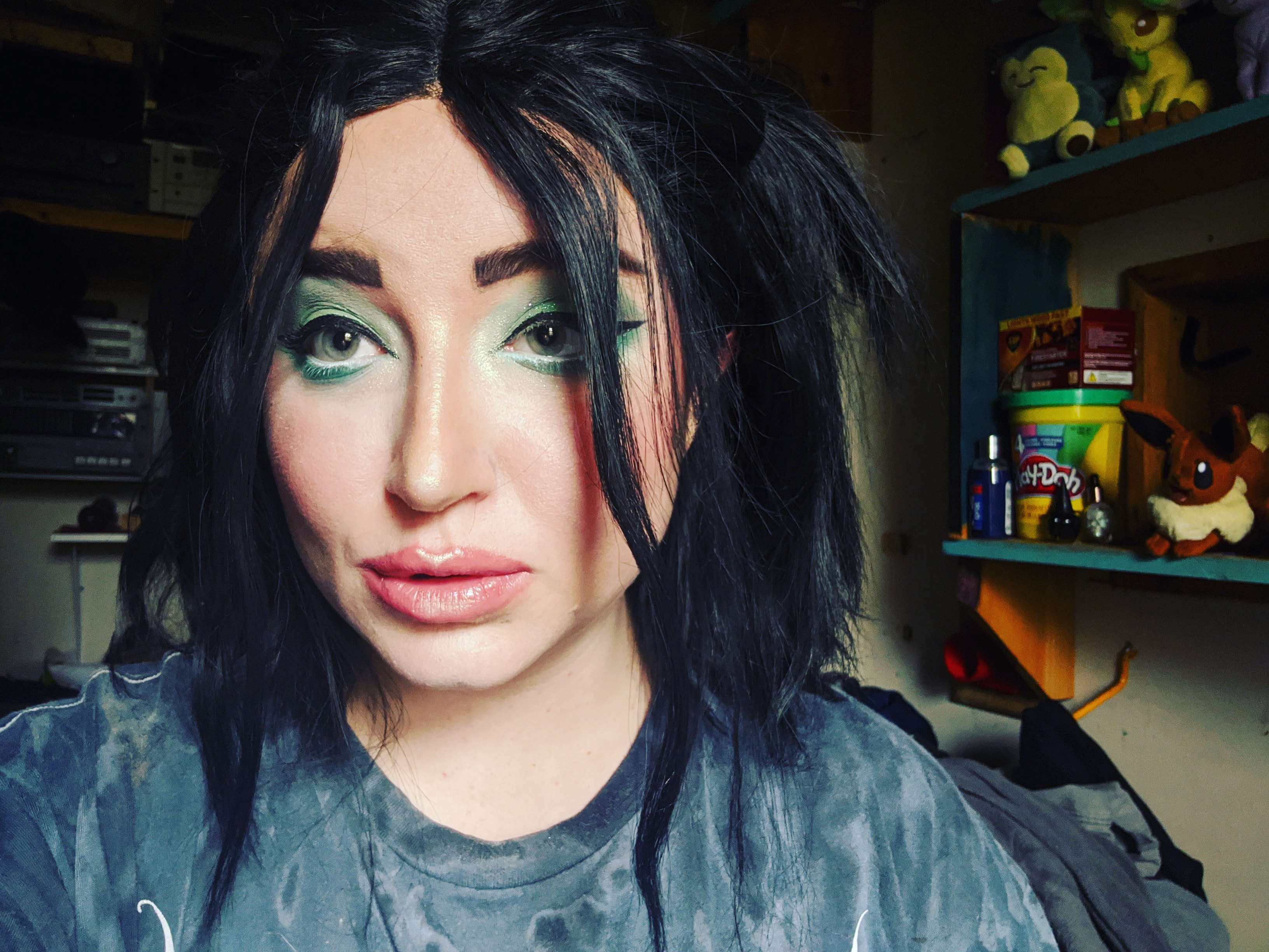 Getting dolled up for no one again 😓 | Scrolller