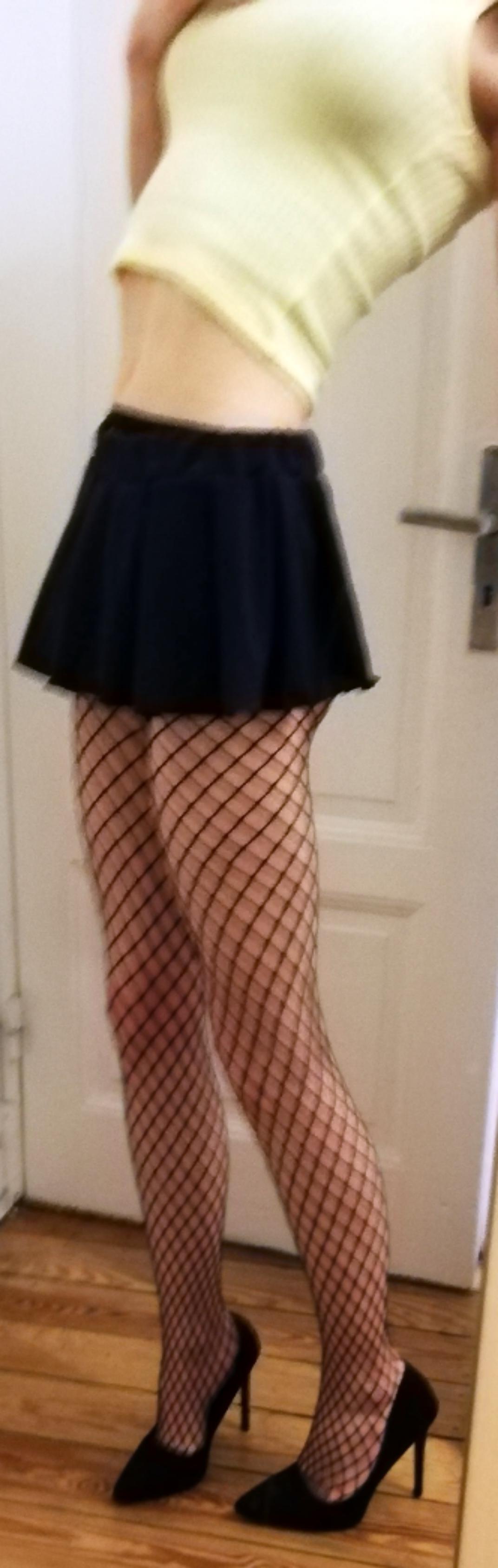 Getting out of my comfort zone 🙈 | Scrolller