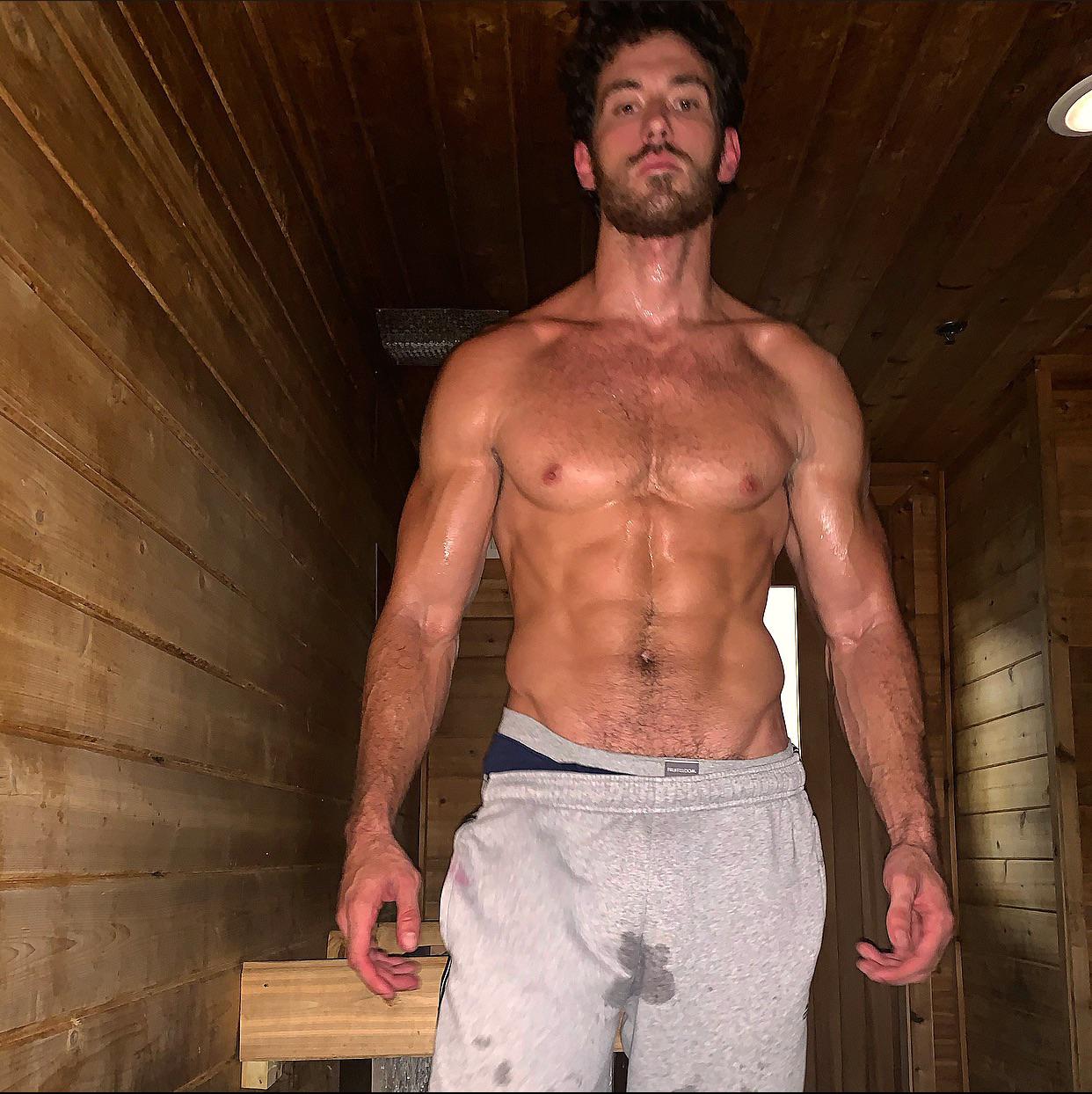 Getting sweaty in the sauna | Scrolller