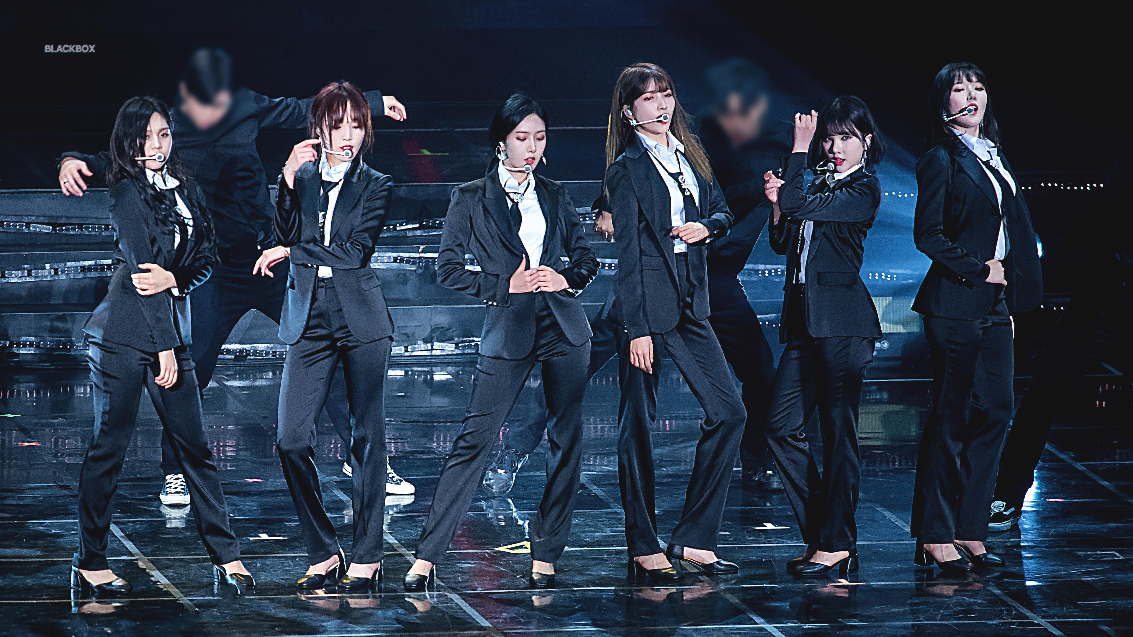 GFriend looking sharp in suits! | Scrolller