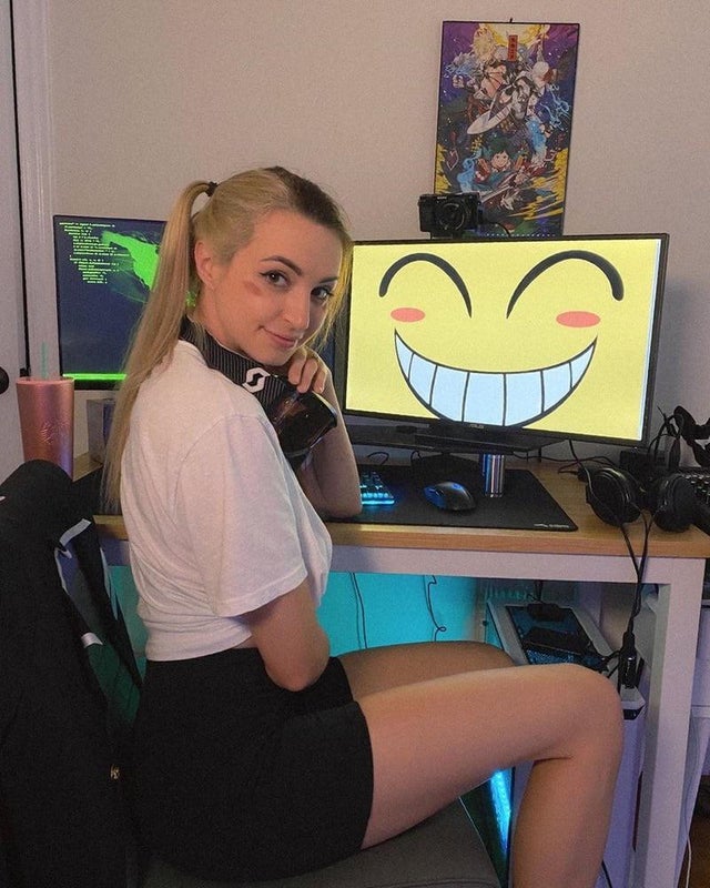 Gibi Asmr | Scrolller