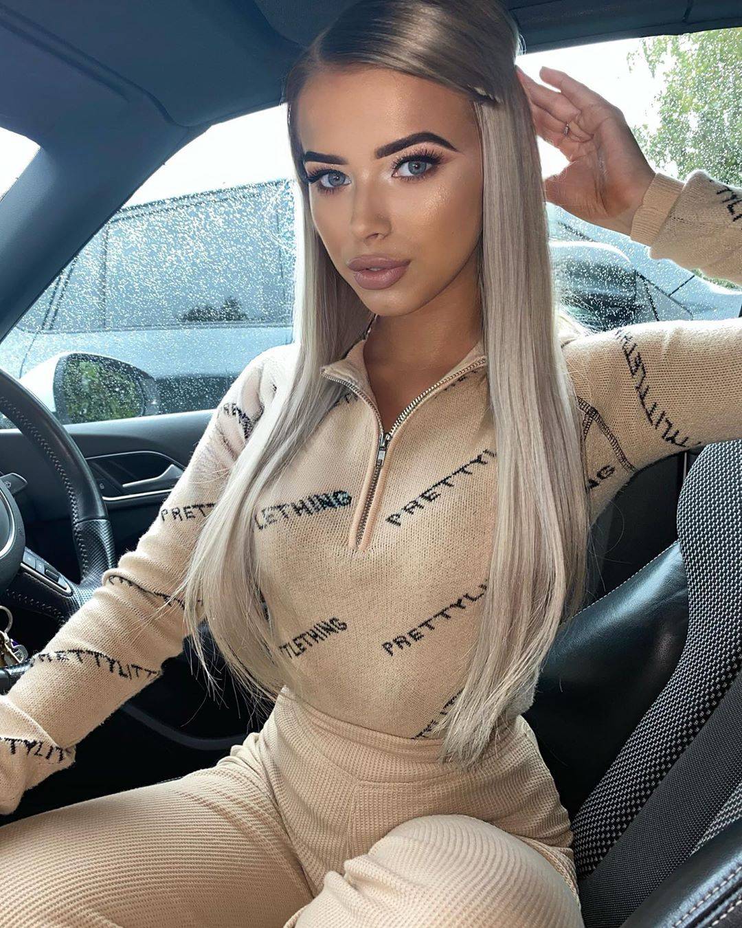 Girl from Kent | Scrolller