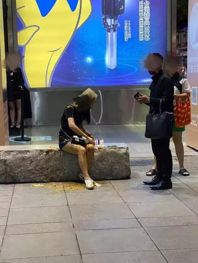 Girl got dumped a full bucket of shit on her head | Scrolller