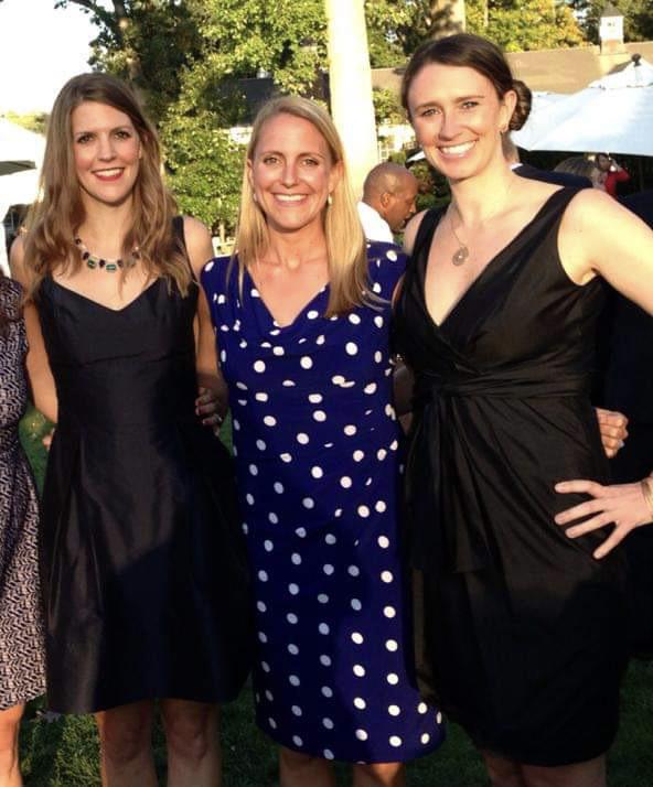 Girlfriends | Scrolller