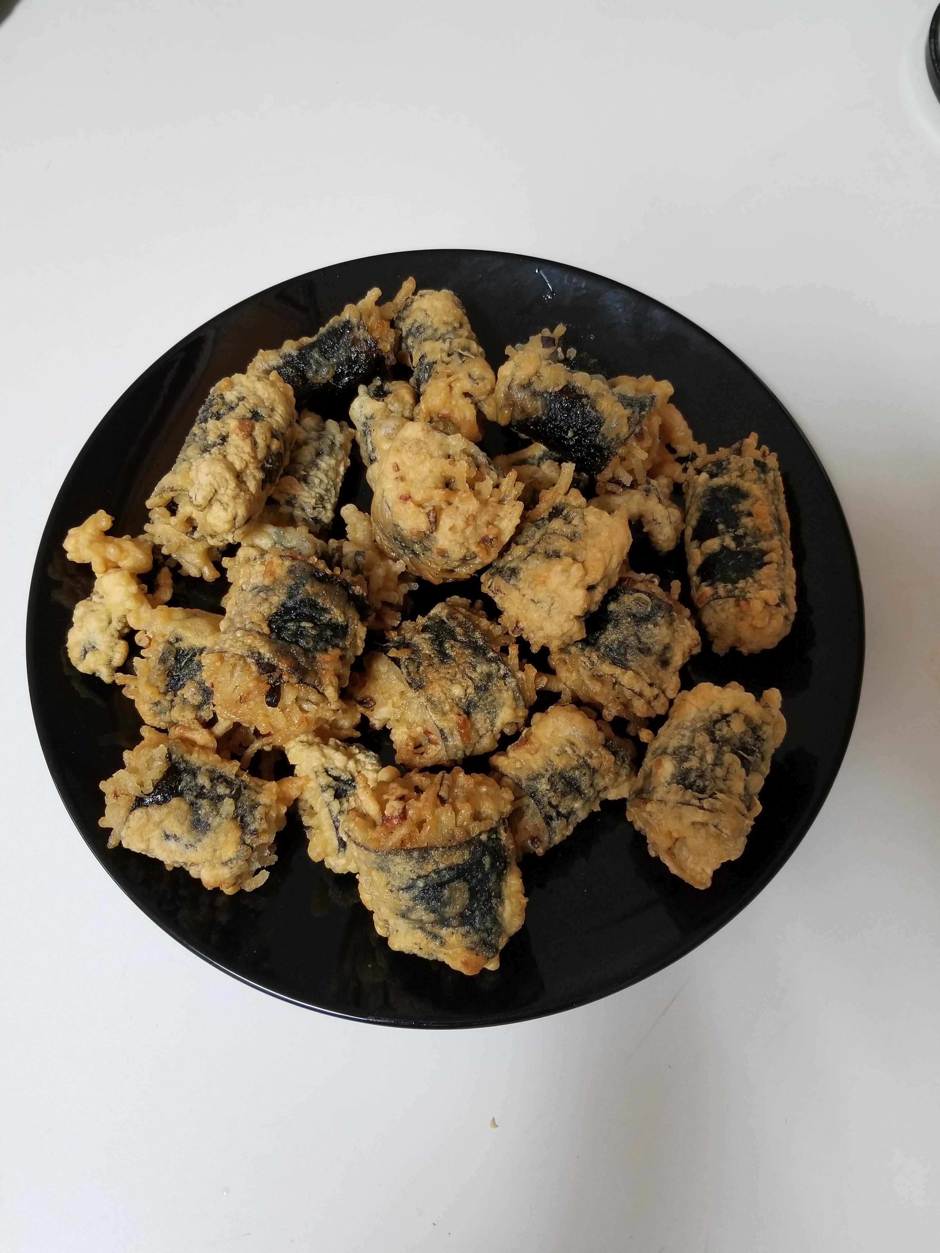 김말이 (glass noodles wrapped in seaweed and deep fried | Scrolller