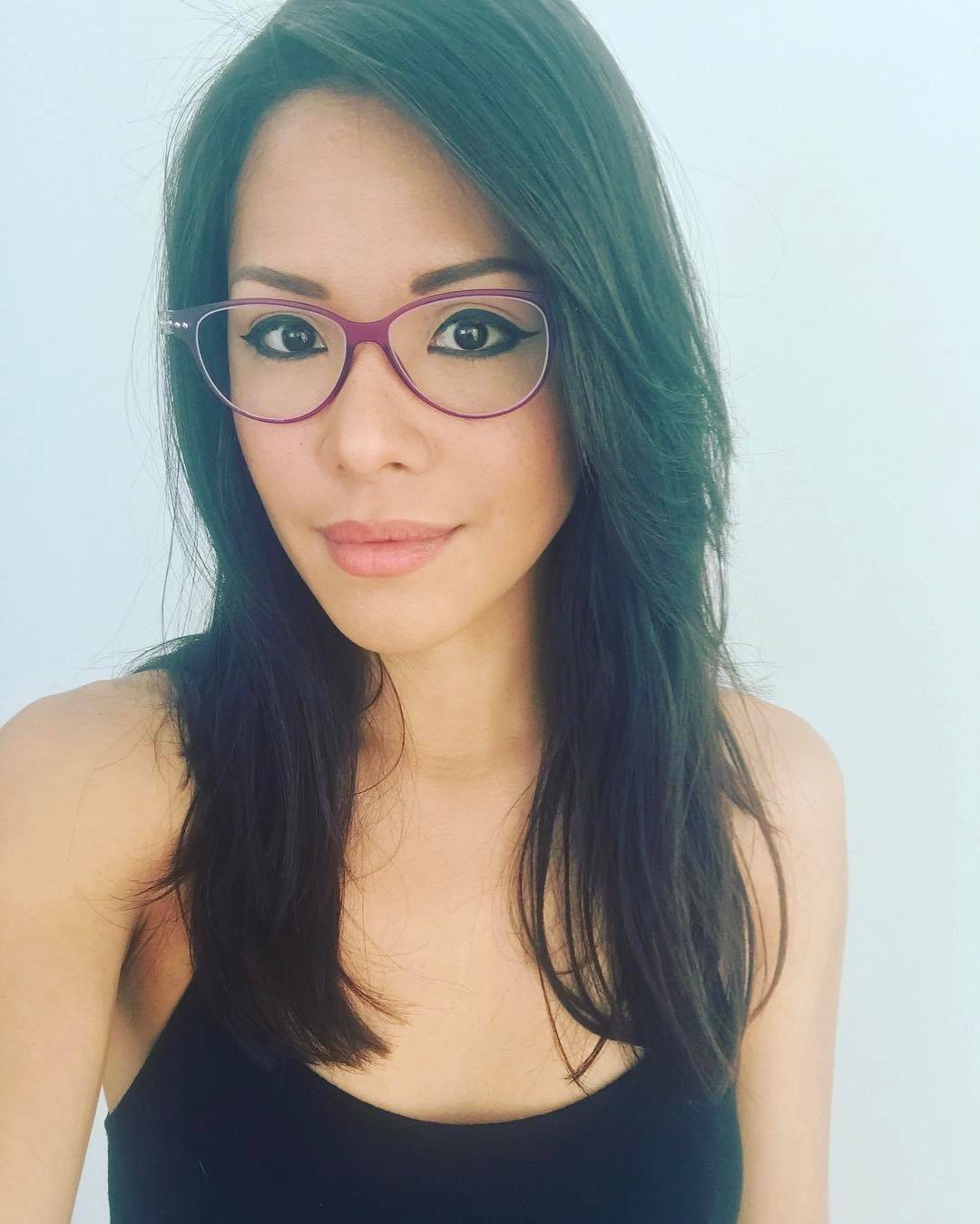 Glasses (4 MIC) | Scrolller