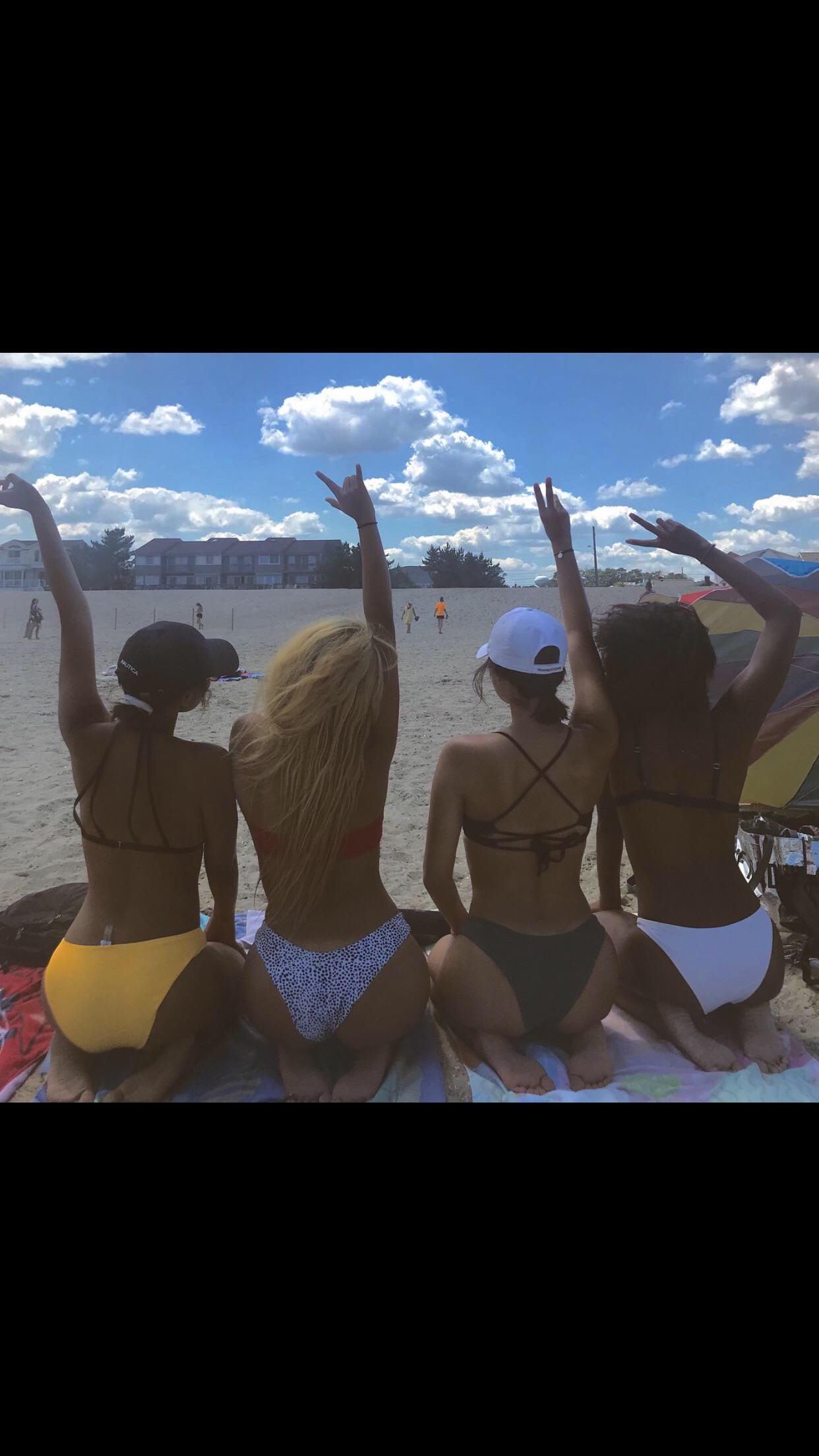 Go for it, fellas | Scrolller