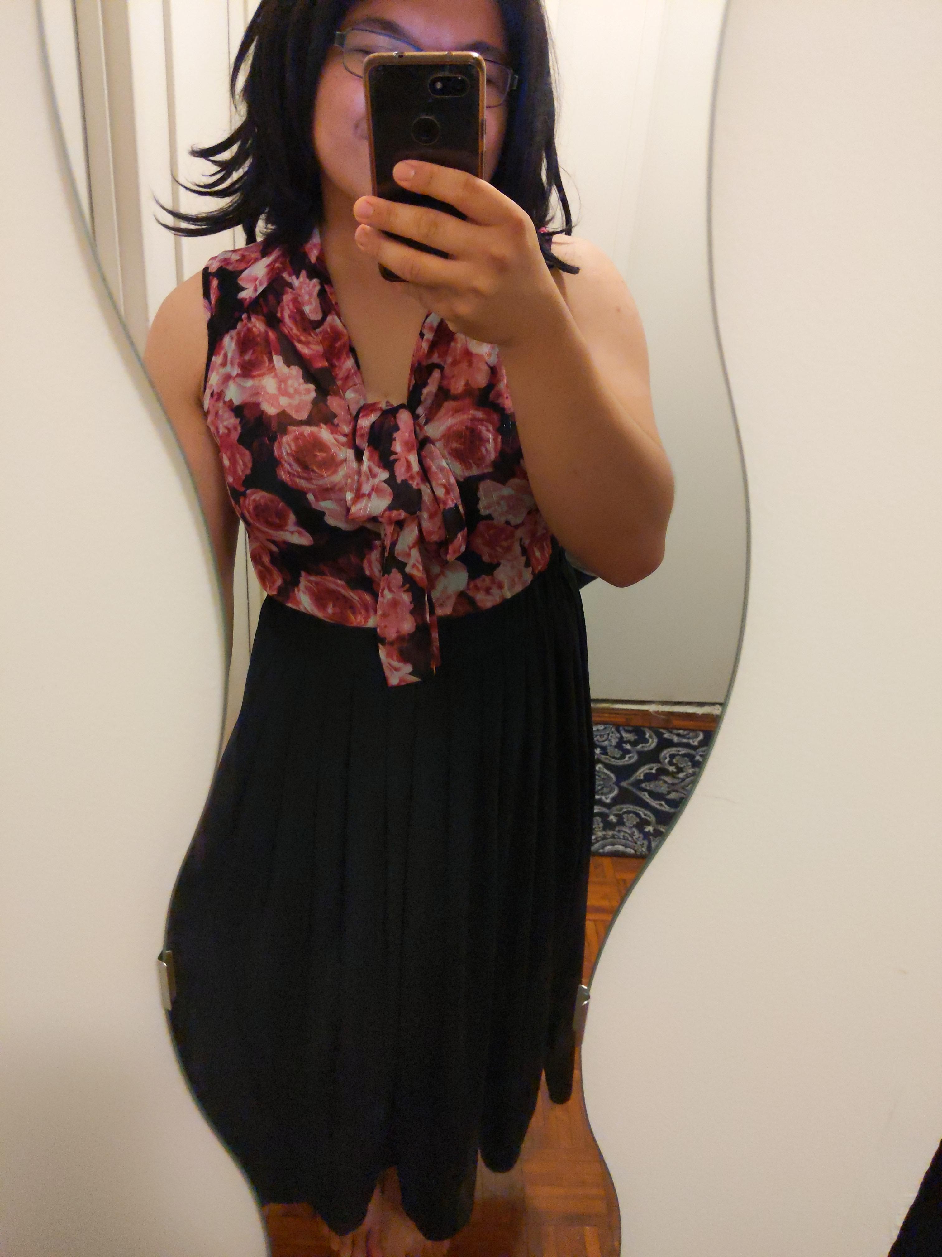 Going on a date! (F23) | Scrolller