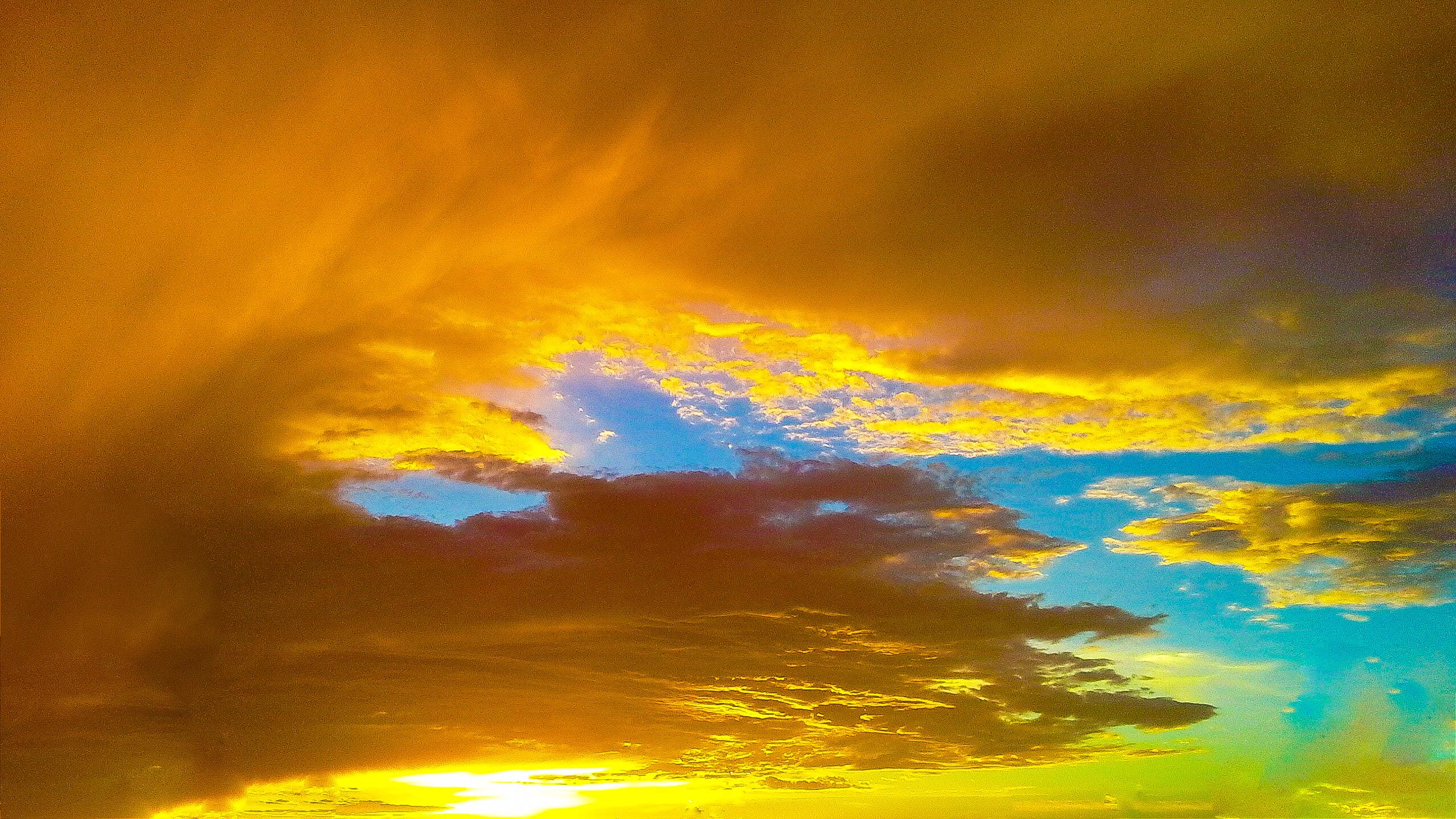 Golden Sunset | Scrolller