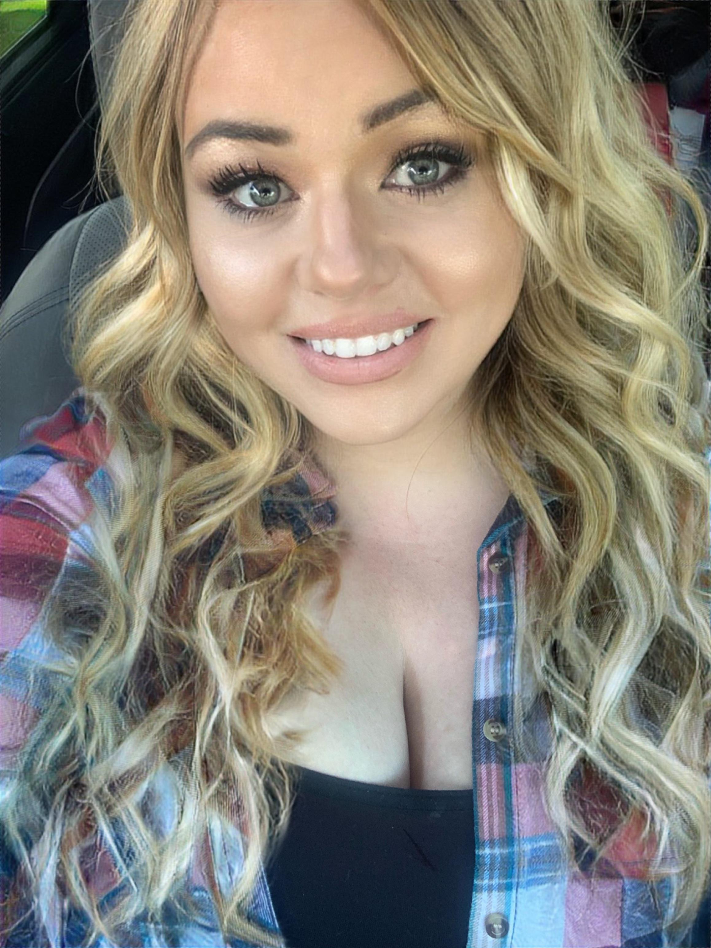 Good evening everyone | Scrolller