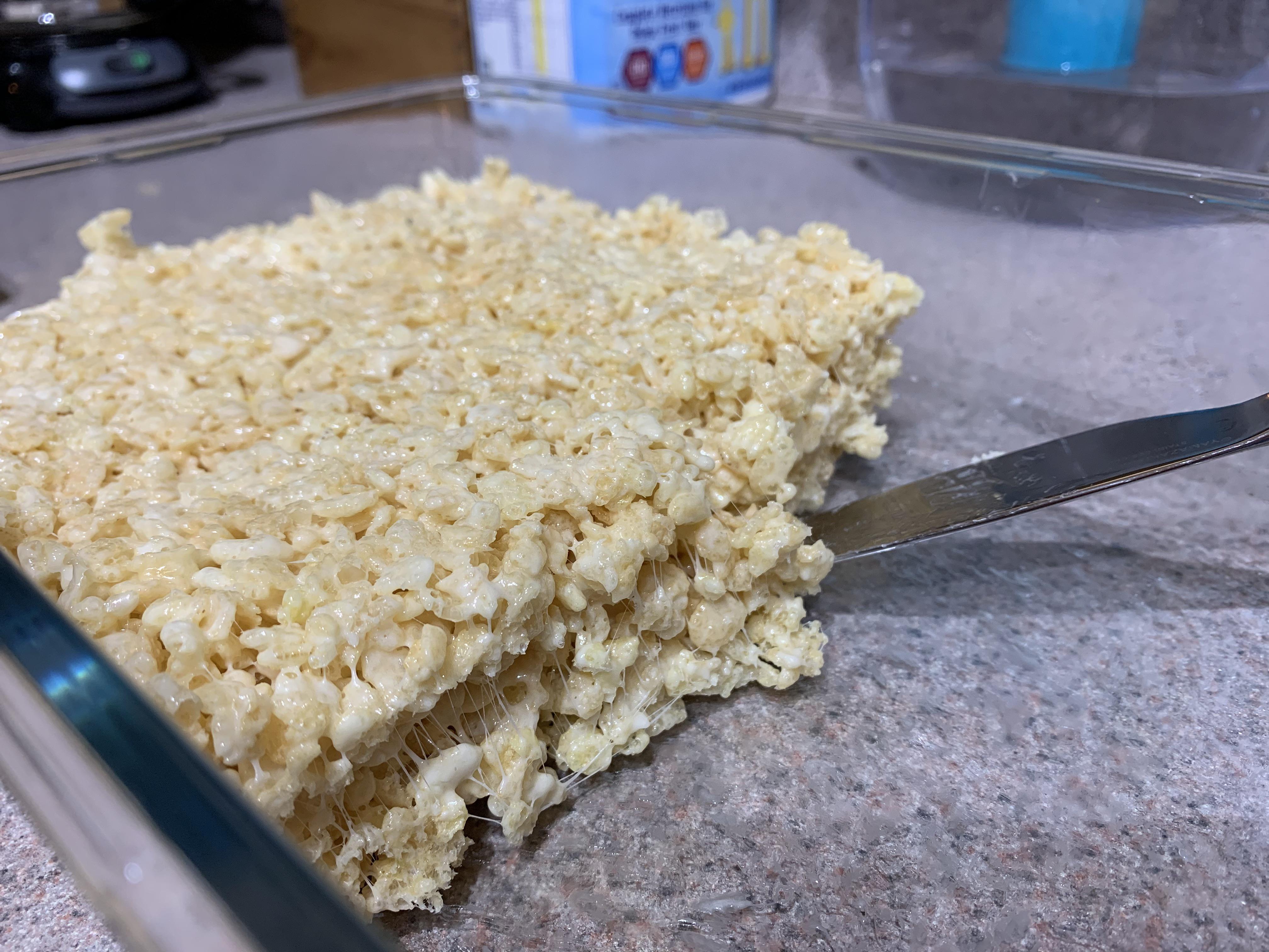 Gooey Marshmallow Treats | Scrolller