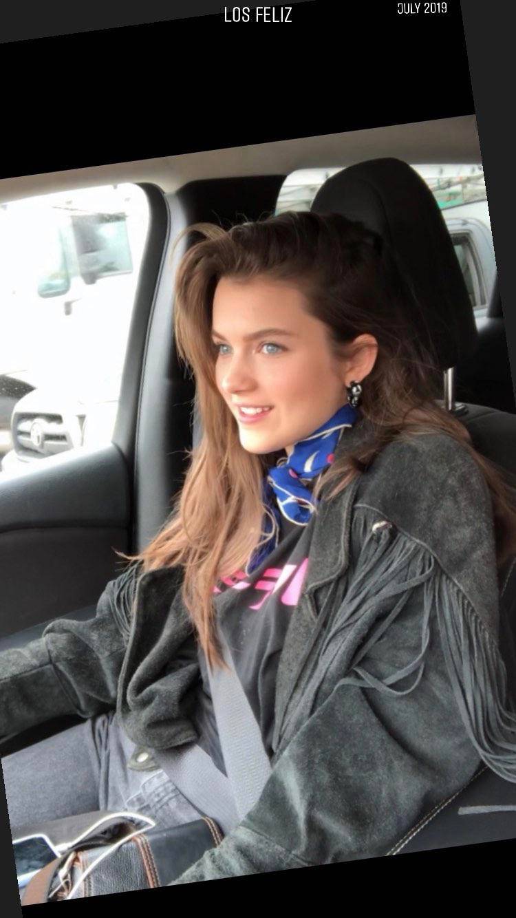 Gorgeous Chloe | Scrolller