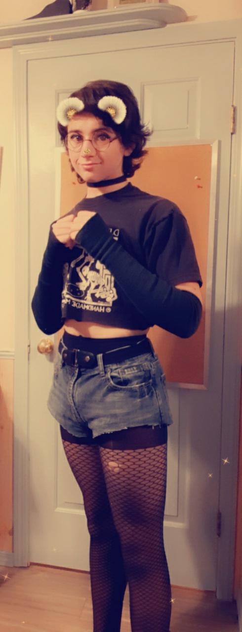 ~ Goth boi 🖤 ~ | Scrolller